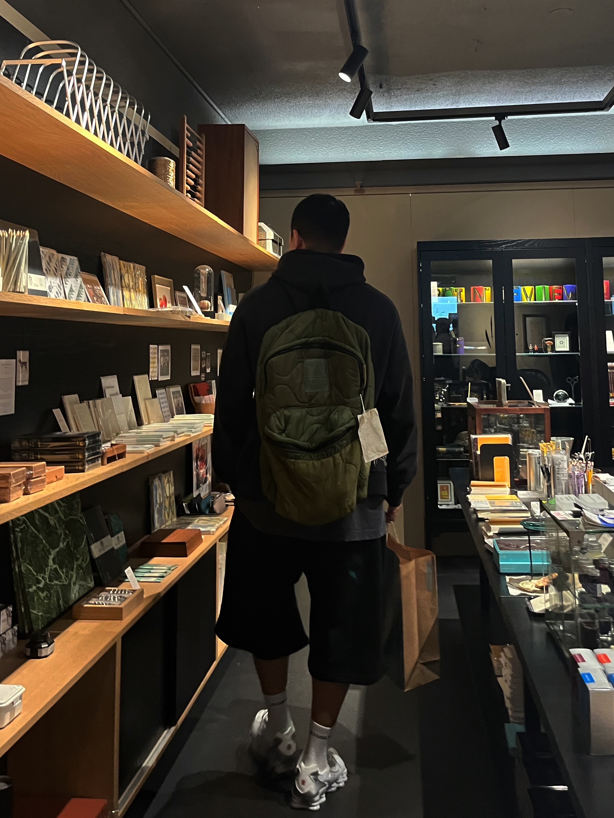 날씨무슨일이지 | KREAM