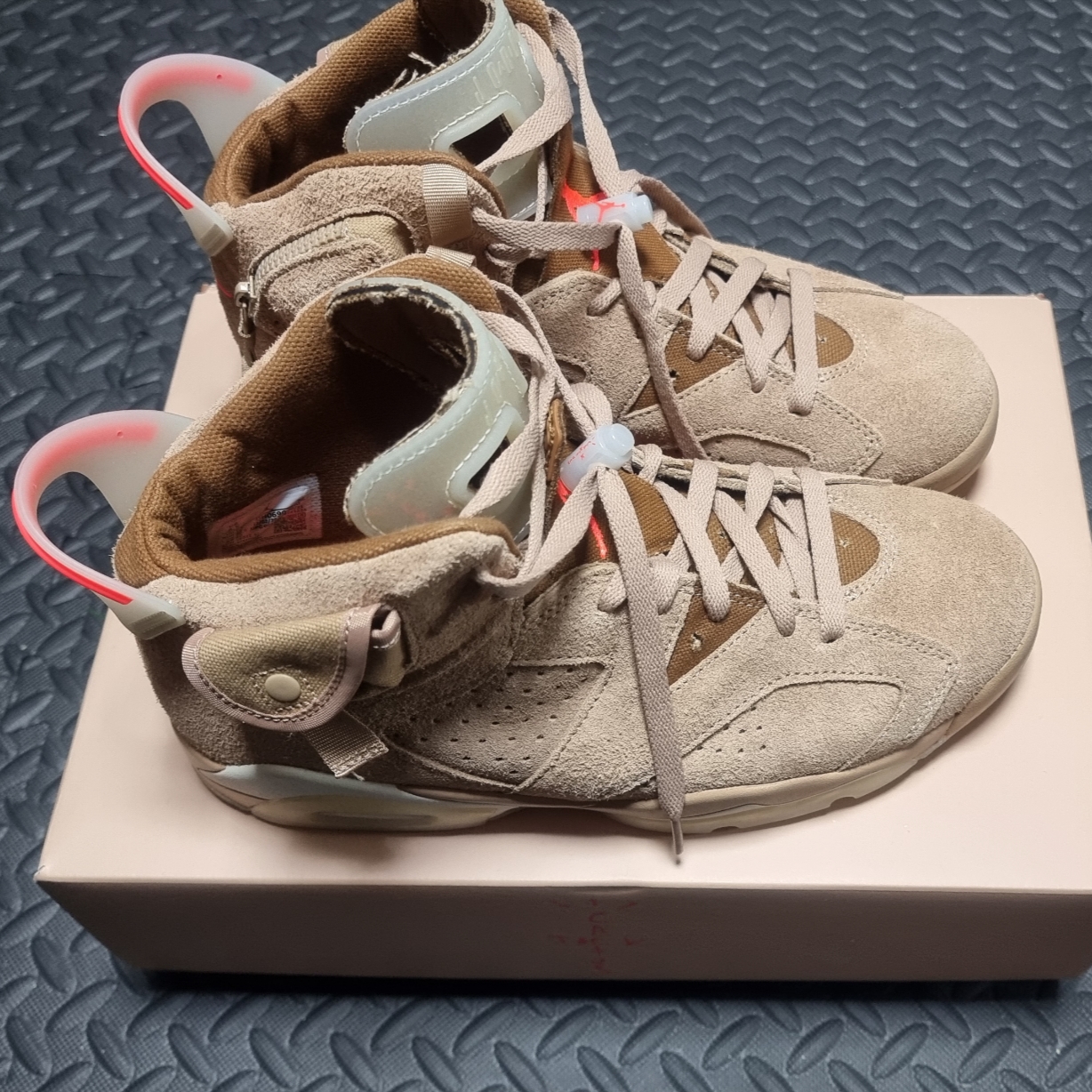 won (@giwon1114) 님의 게시물 | KREAM