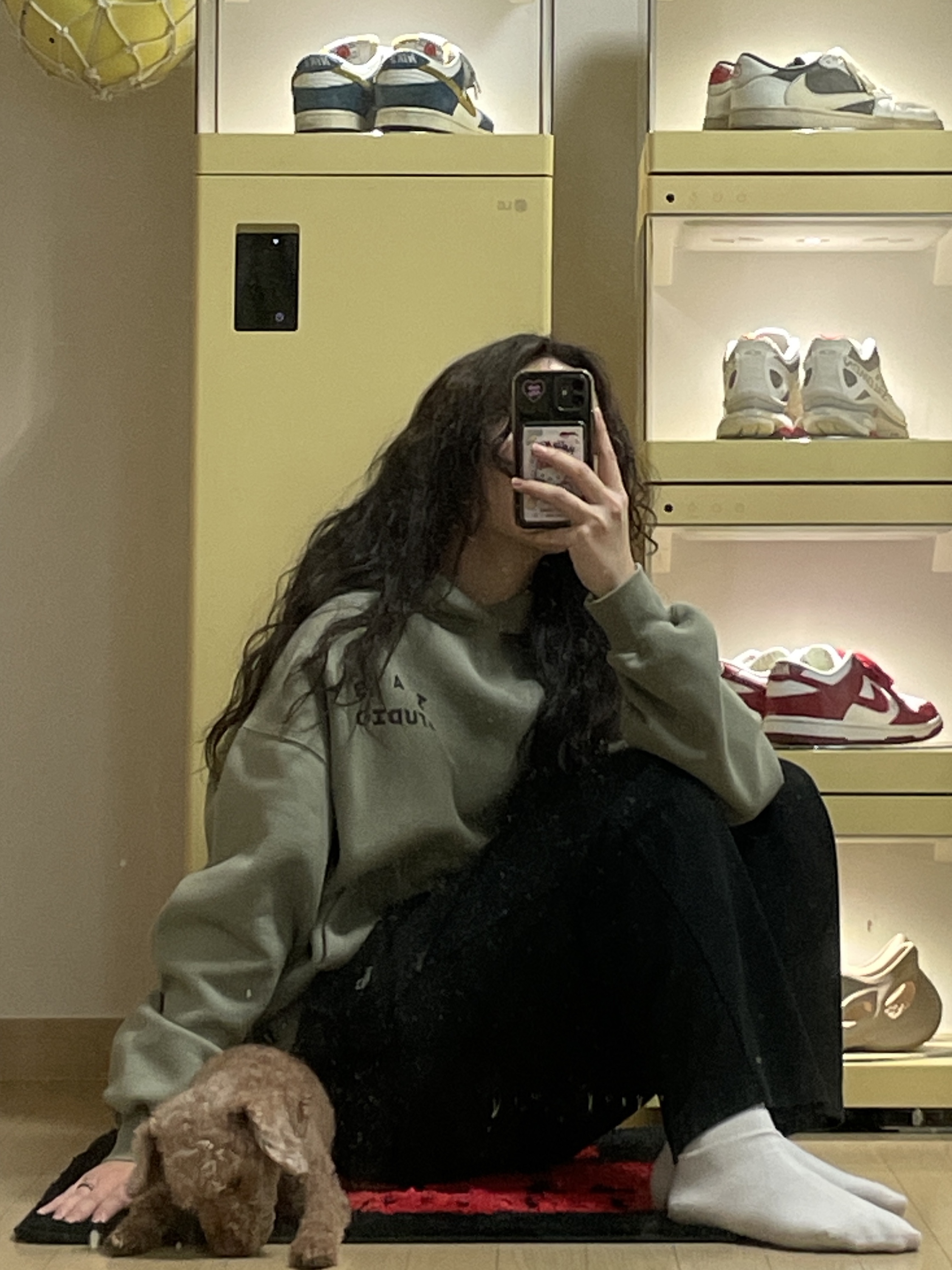 내 방 포토존 | KREAM