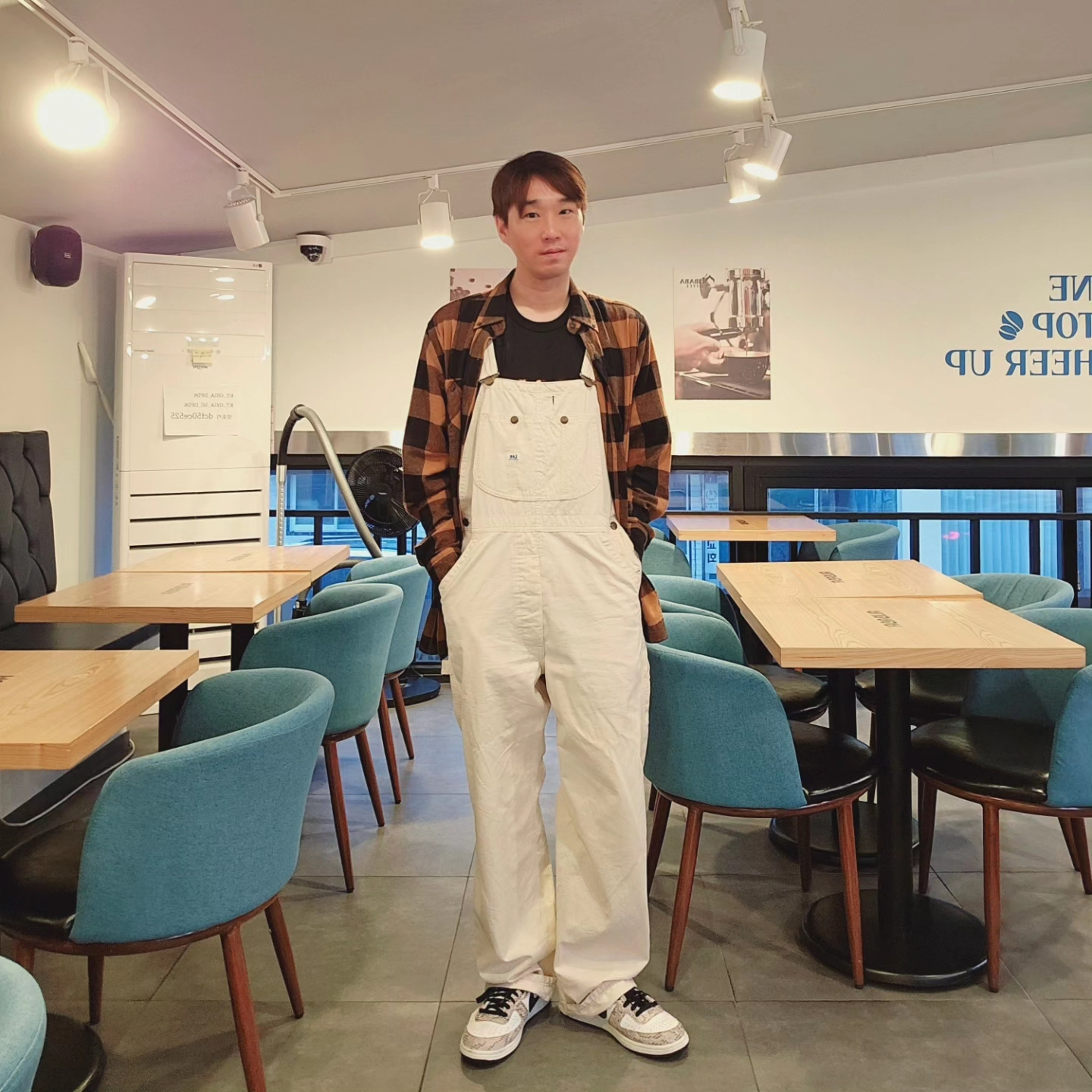 june j (@junej) 님의 게시물 | KREAM