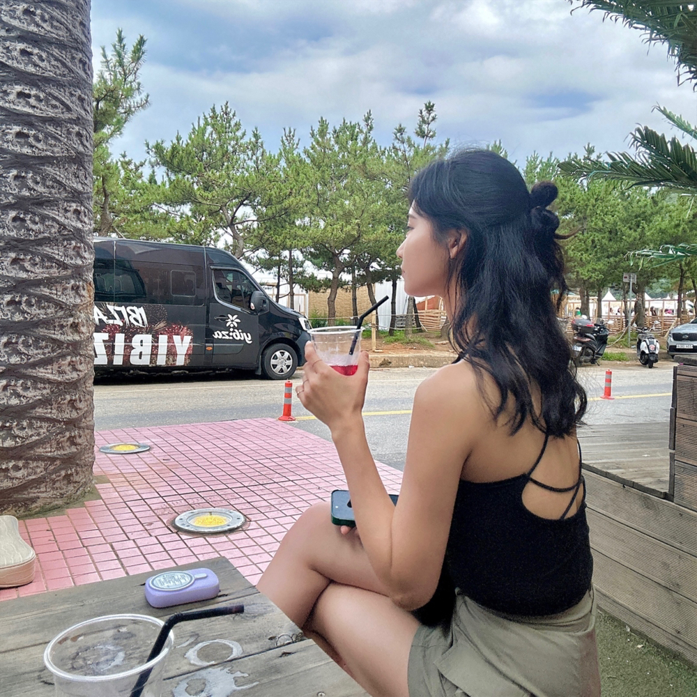 boram (@chu_rrr) 님의 게시물 | KREAM