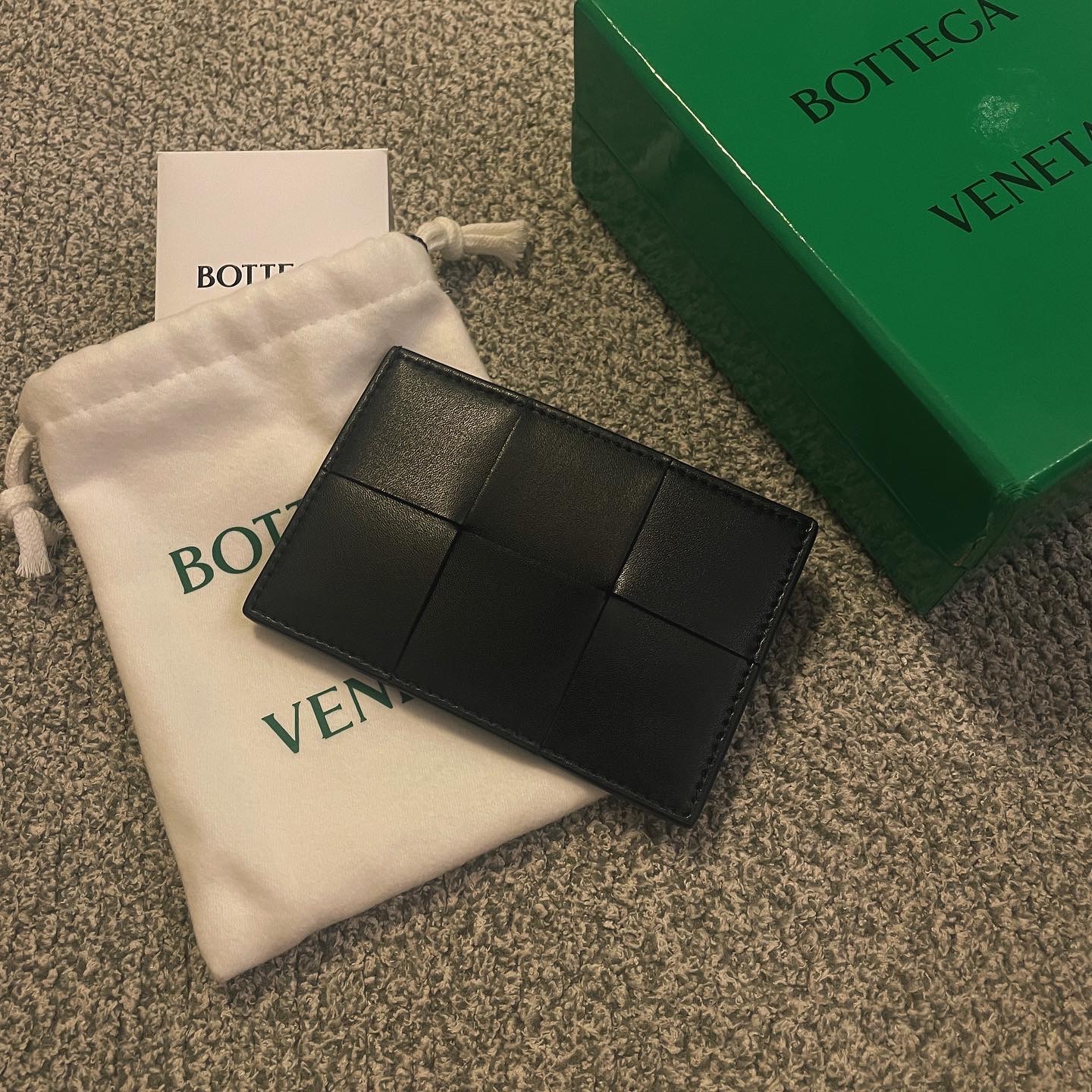 eun6552 (@with.gyu) 님의 게시물 | KREAM