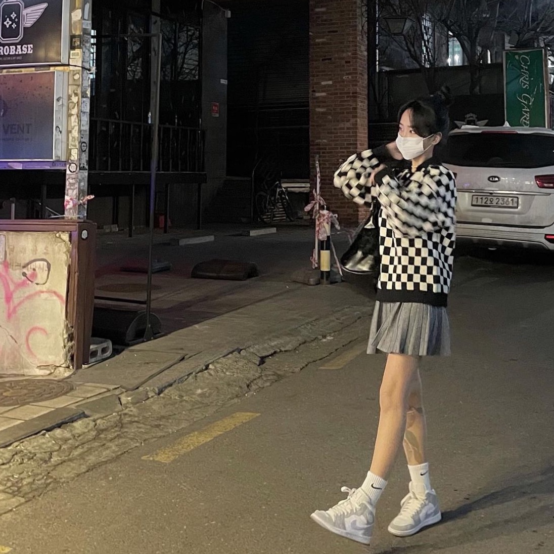 나이키조던 미드 울프그레이 | KREAM