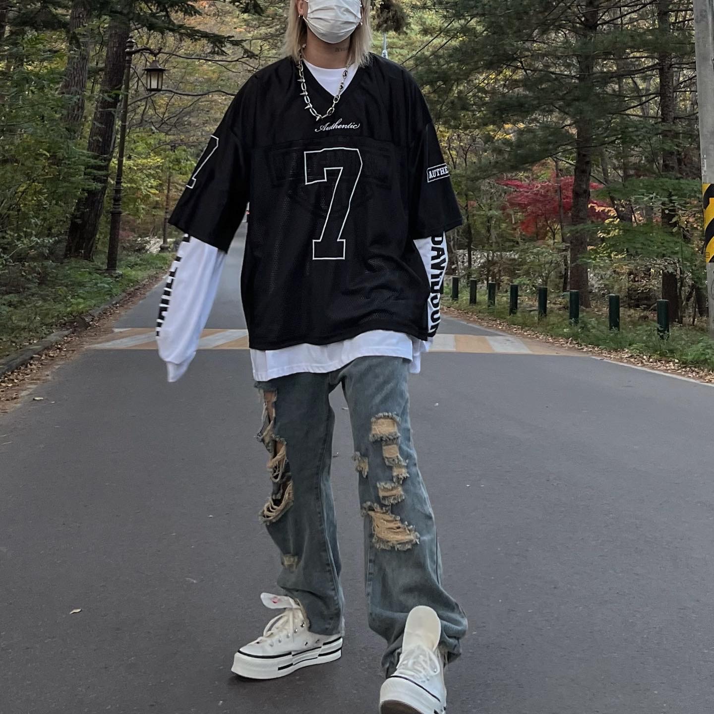 징기 (@jingy) 님의 게시물 | KREAM