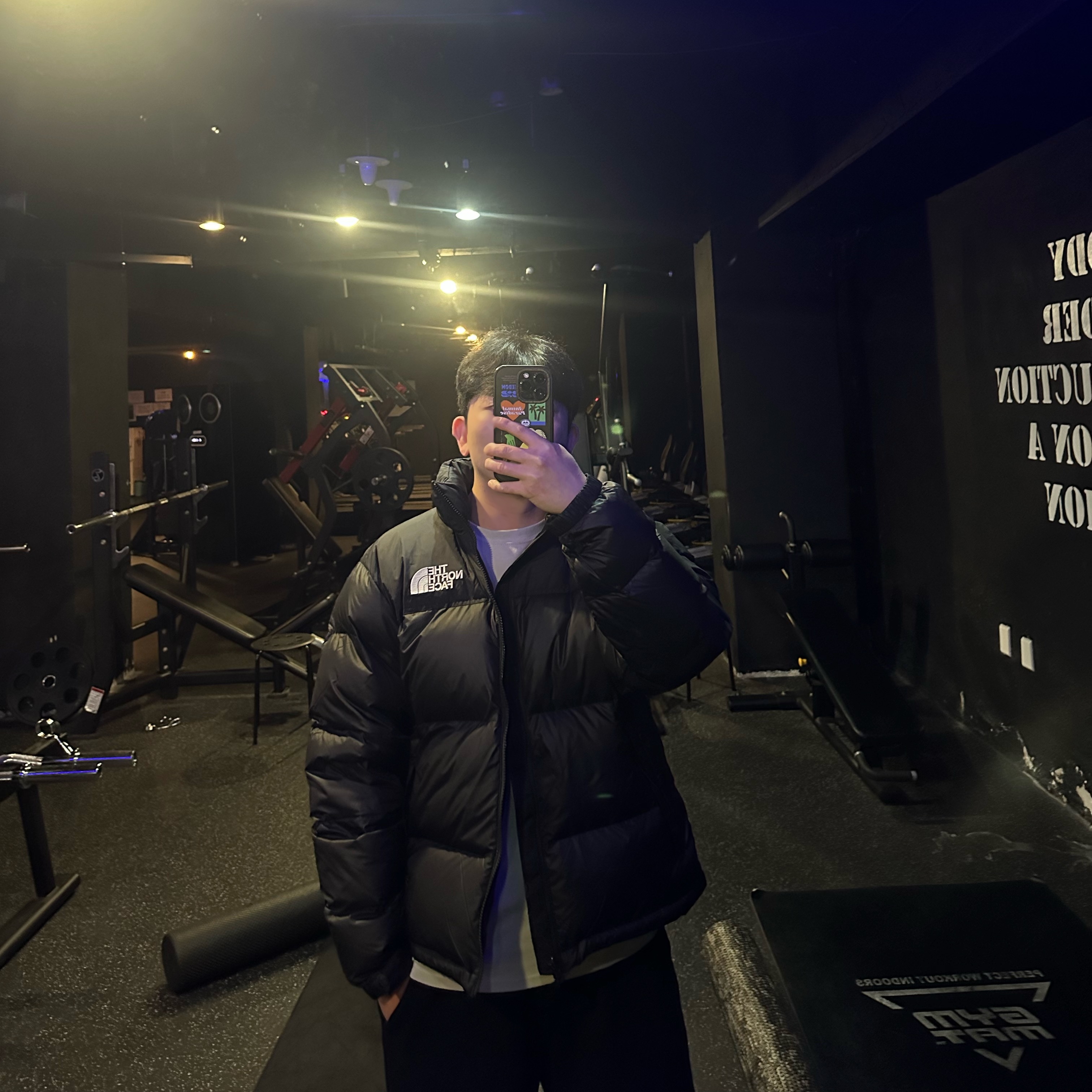 tprl40 (@io2ddx) 님의 게시물 | KREAM