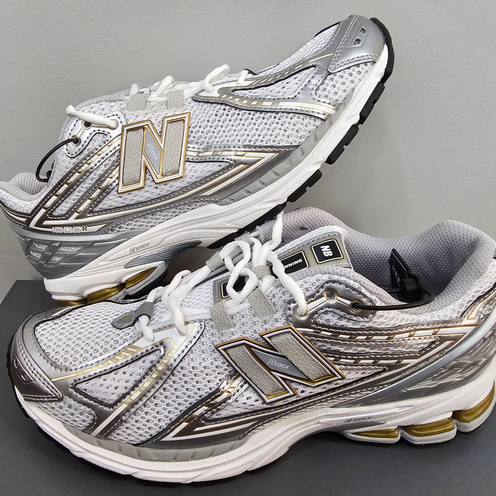 gkrhkdrlf1 (@hggil) 님의 게시물 | KREAM