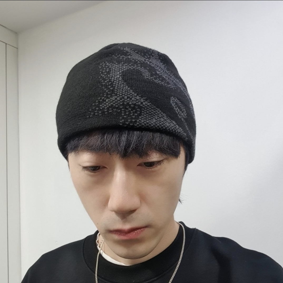 23FW 산산기어 비니 | KREAM