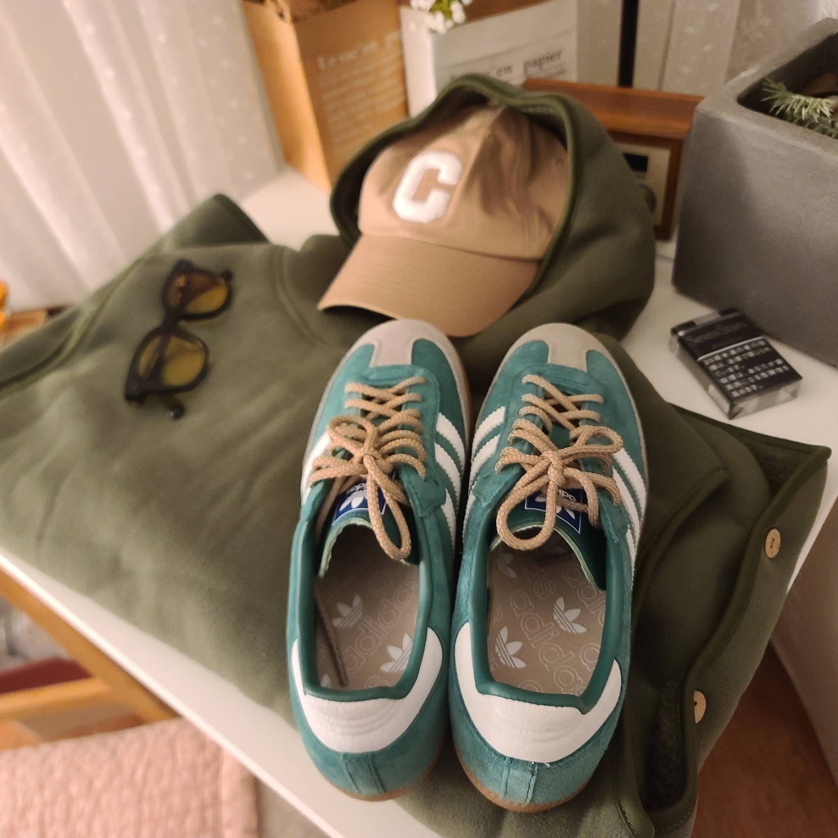 인간 (@radiant____) 님의 게시물 | KREAM