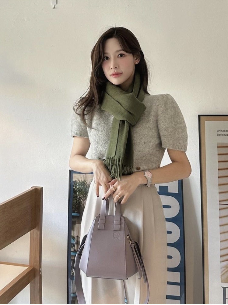 (@celeb_item) 님의 게시물 | KREAM