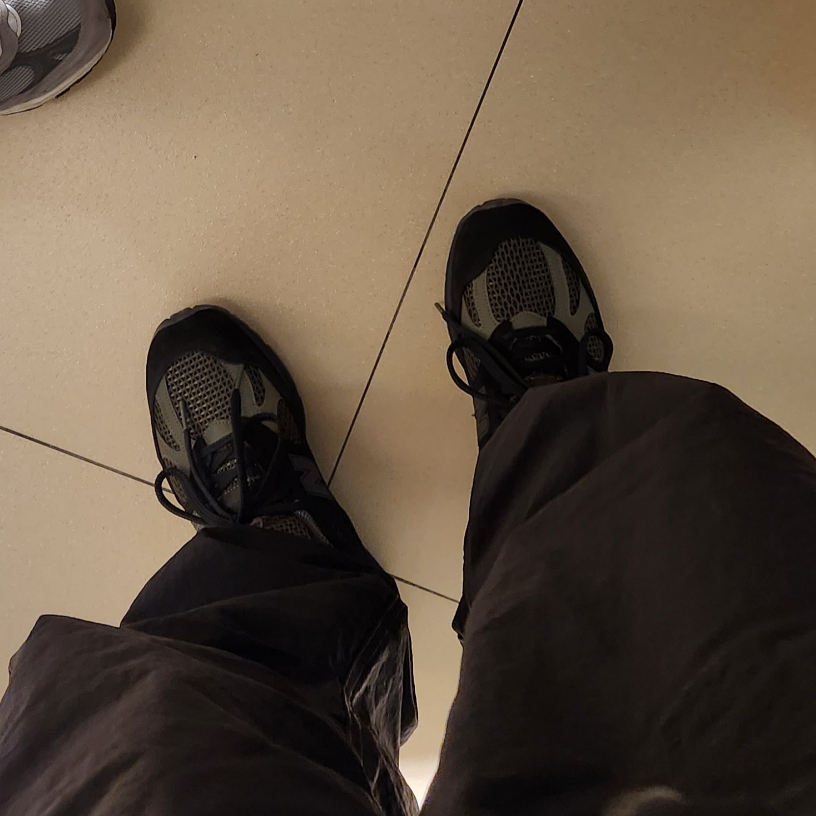 또또 (@ttotto) 님의 게시물 | KREAM