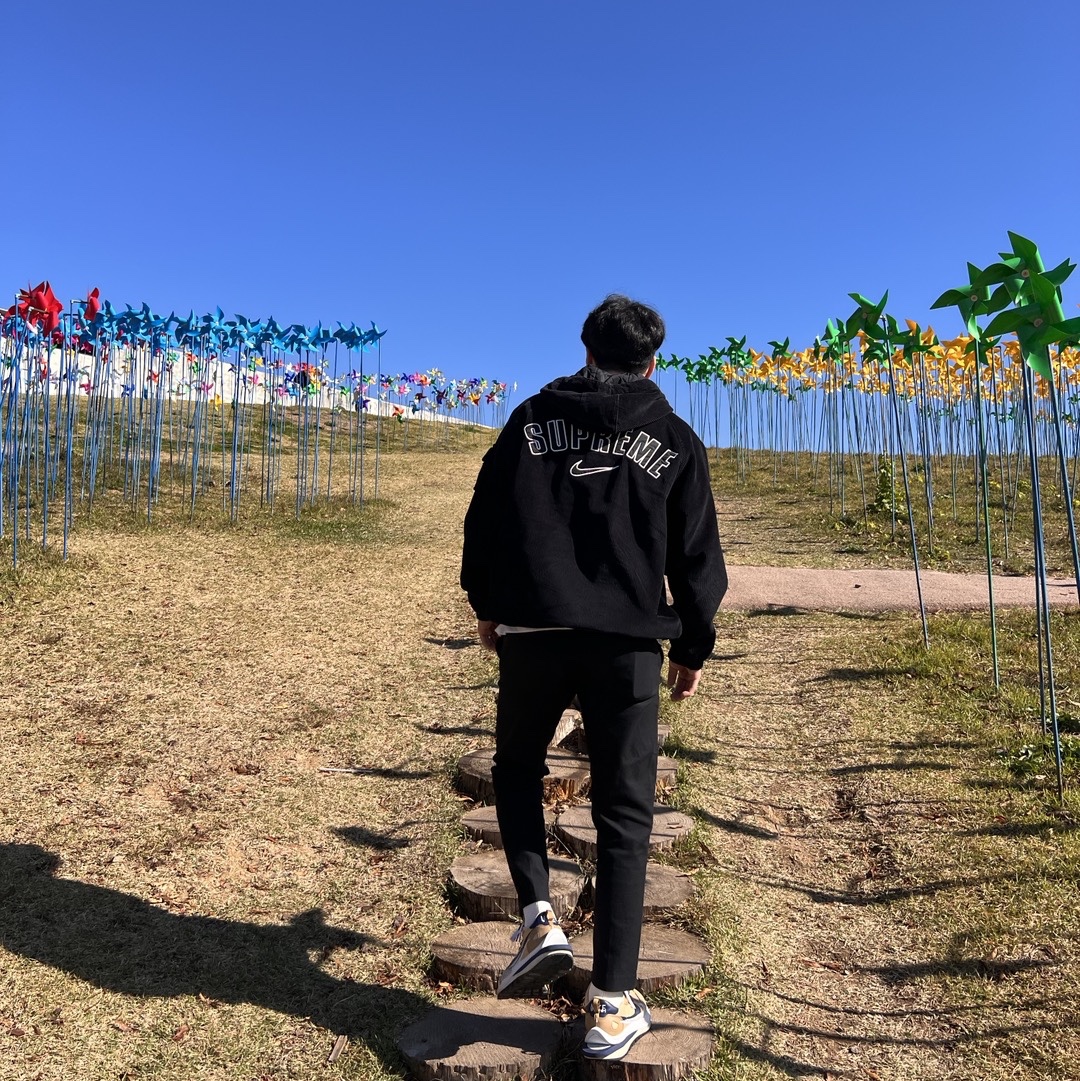 류정훈 (@ryu_____) 님의 게시물 | KREAM