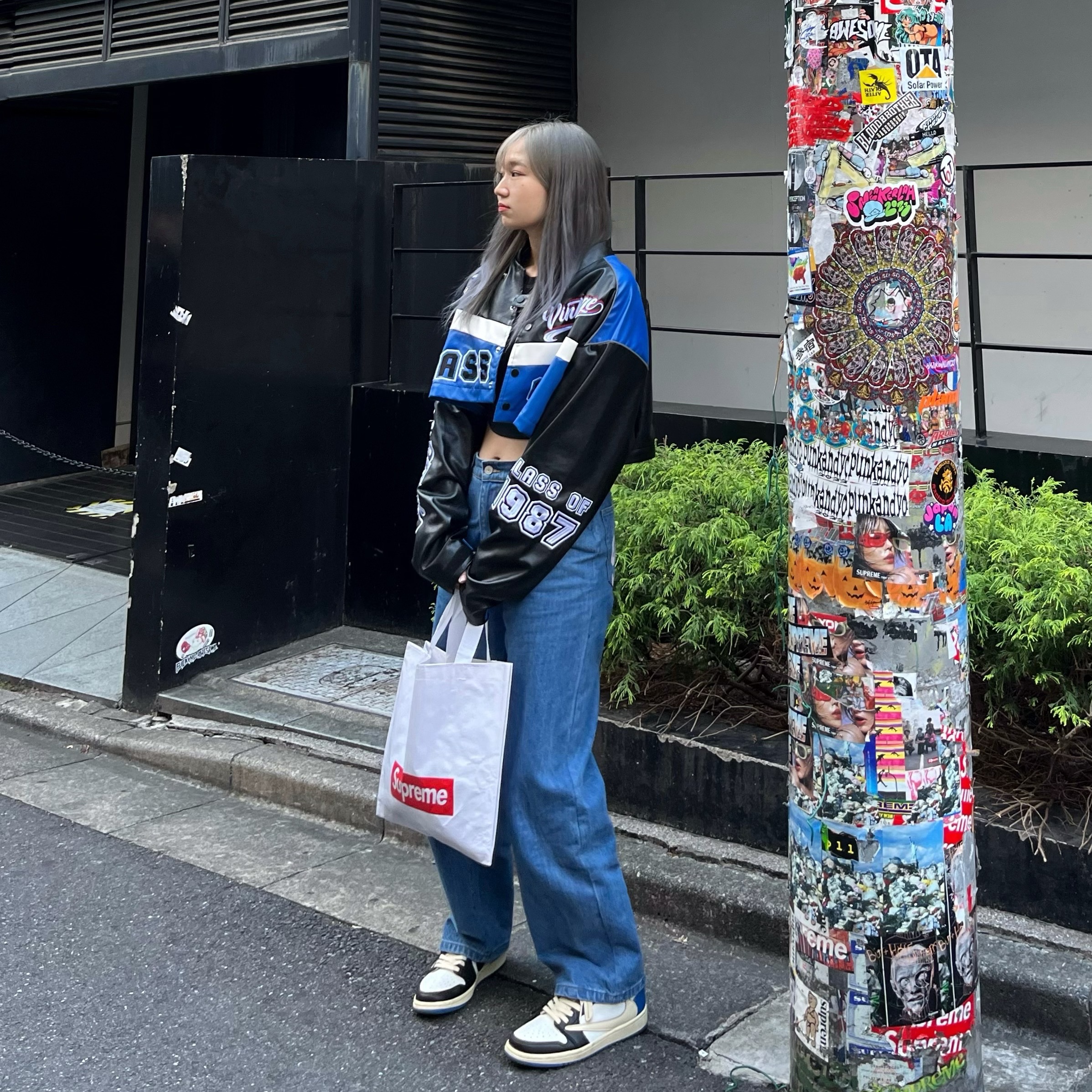 두나 (@_d2_n4) 님의 게시물 | KREAM