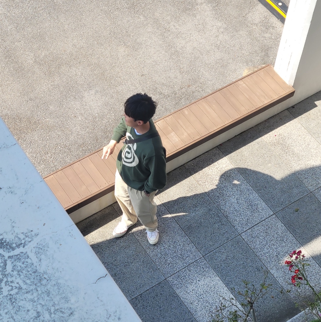 (@se._.op) 님의 게시물 | KREAM