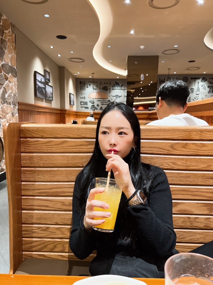 뚜앤뽀 (@onlyhoony) 님의 게시물 | KREAM