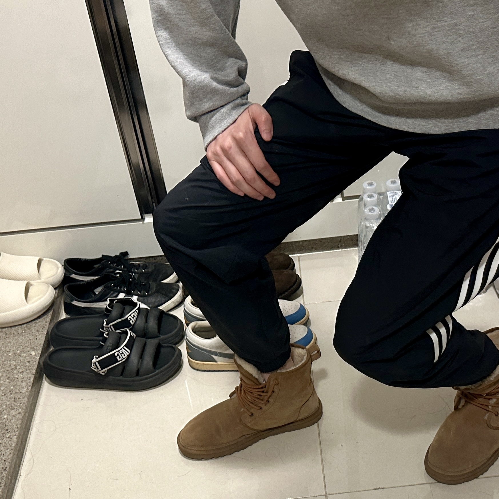 남자는 역시 UGG | KREAM