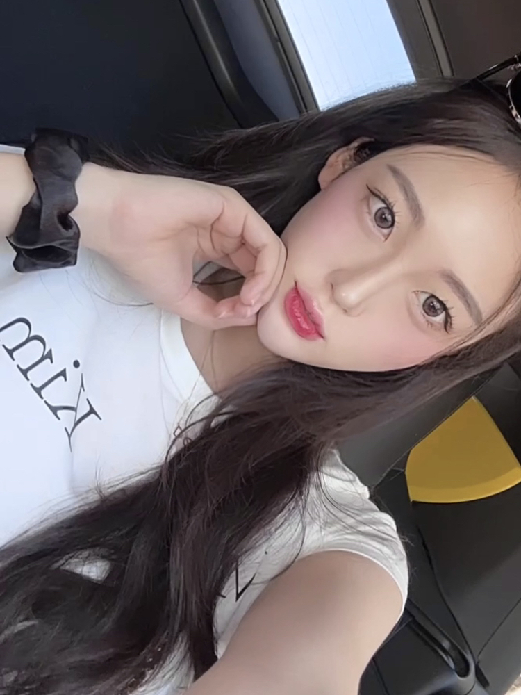 현주 (@hj230230) 님의 게시물 | KREAM