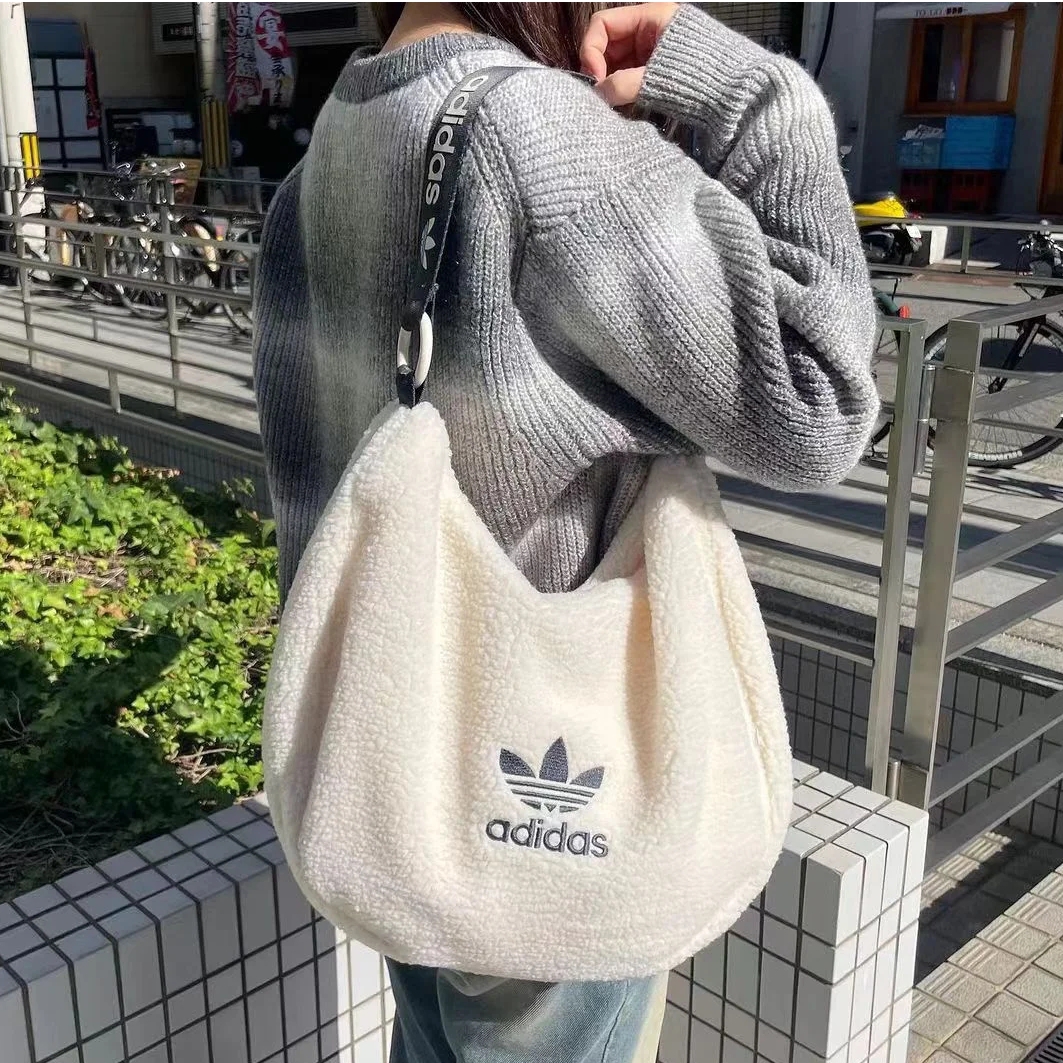 qqpp (@dd___bb) 님의 게시물 | KREAM