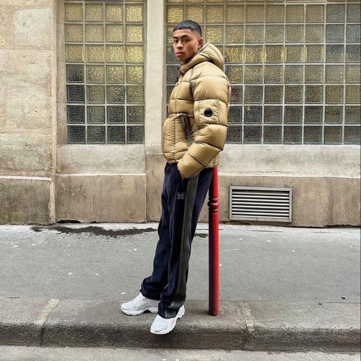 CP컴퍼니 or 스톤 | KREAM