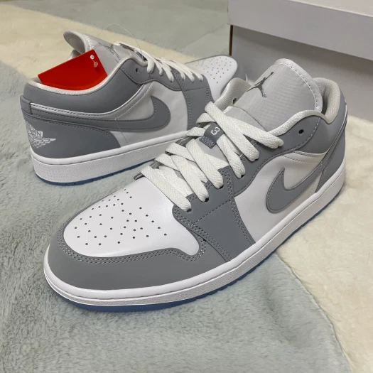 태리블리 (@tae_young._.e) 님의 게시물 | KREAM