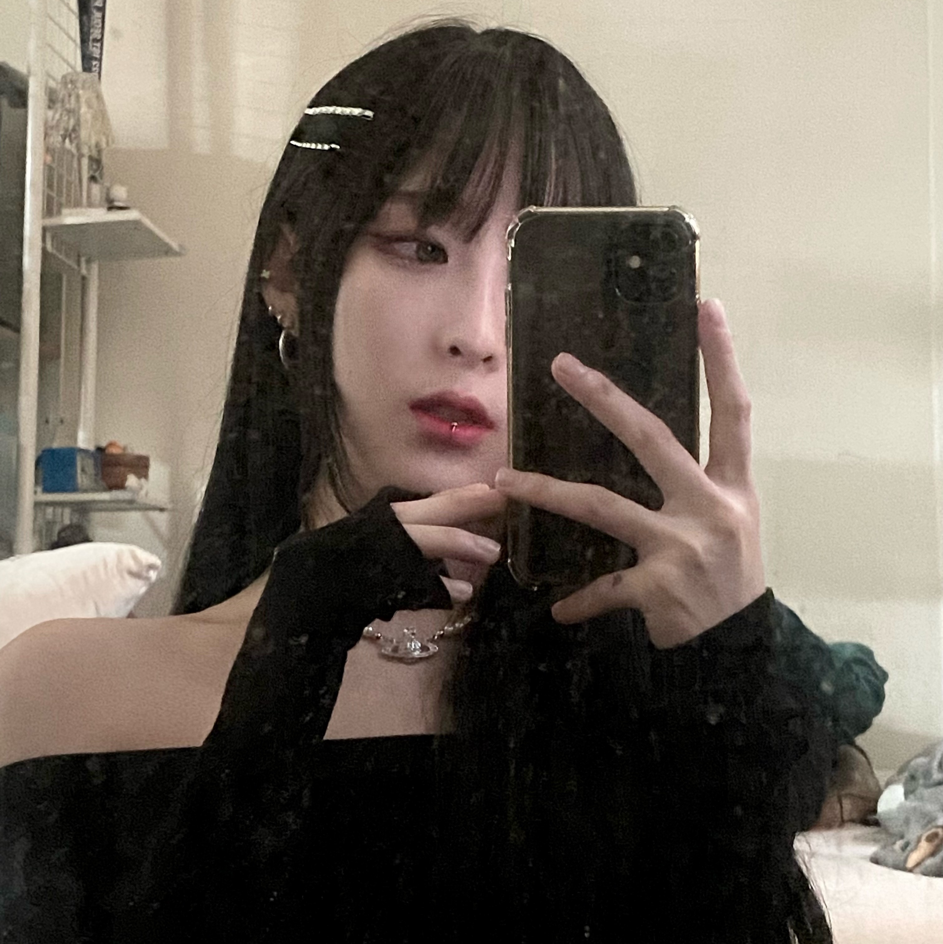 서녜 (@cseonye) 님의 게시물 | KREAM