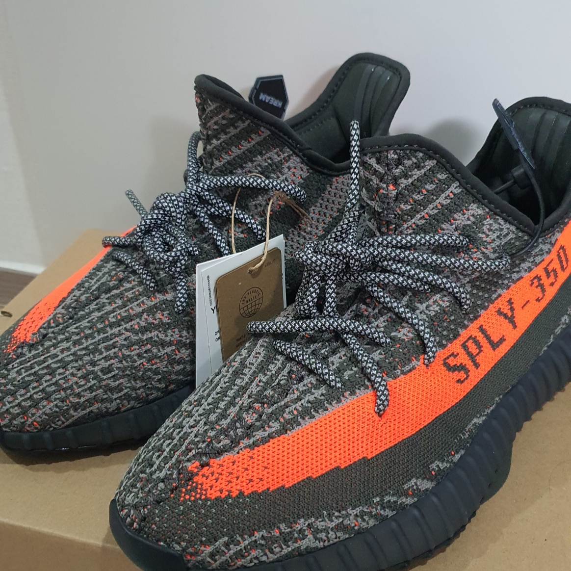 Yeezy~~~good easy!! | KREAM