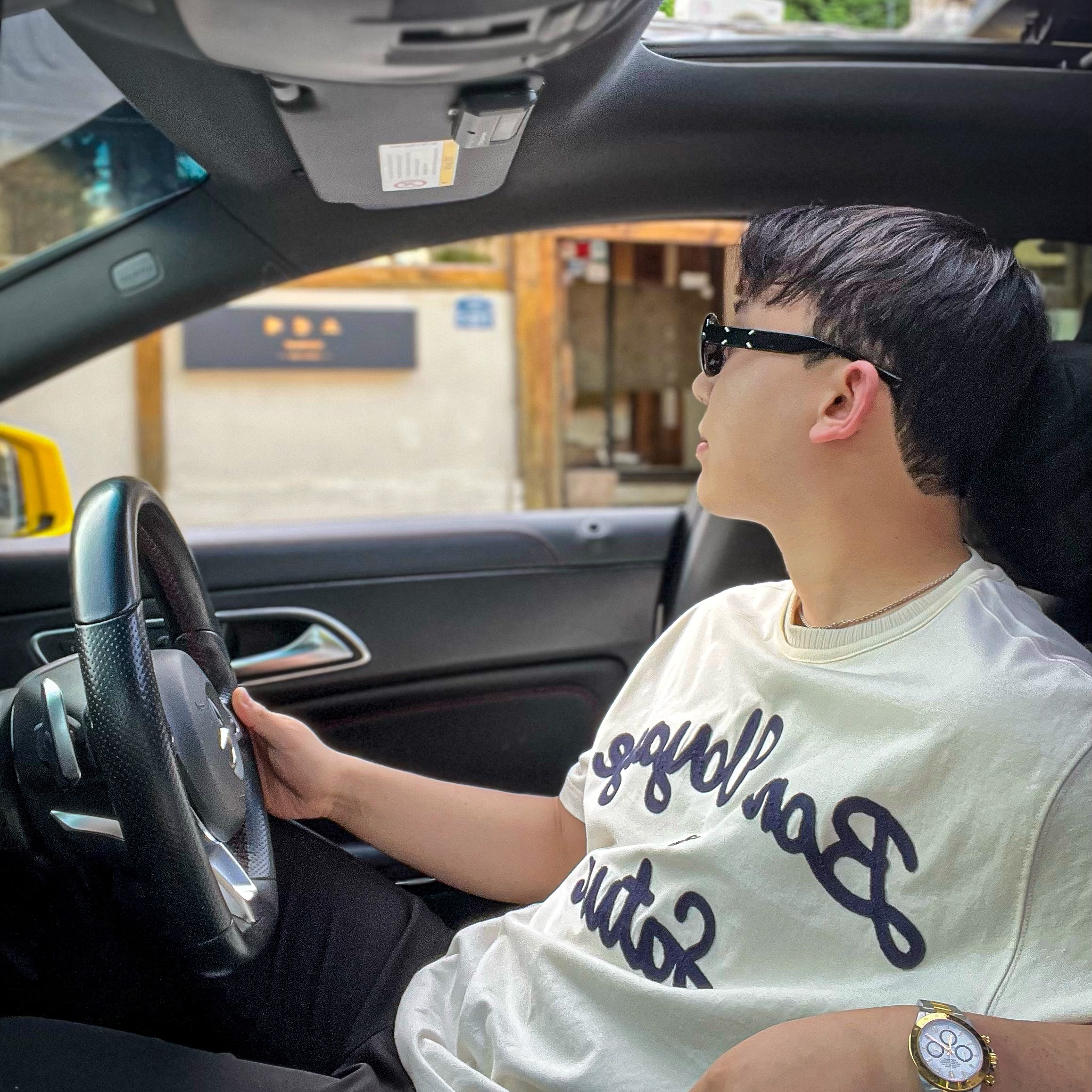 333lyu (@leica_m) 님의 게시물 | KREAM