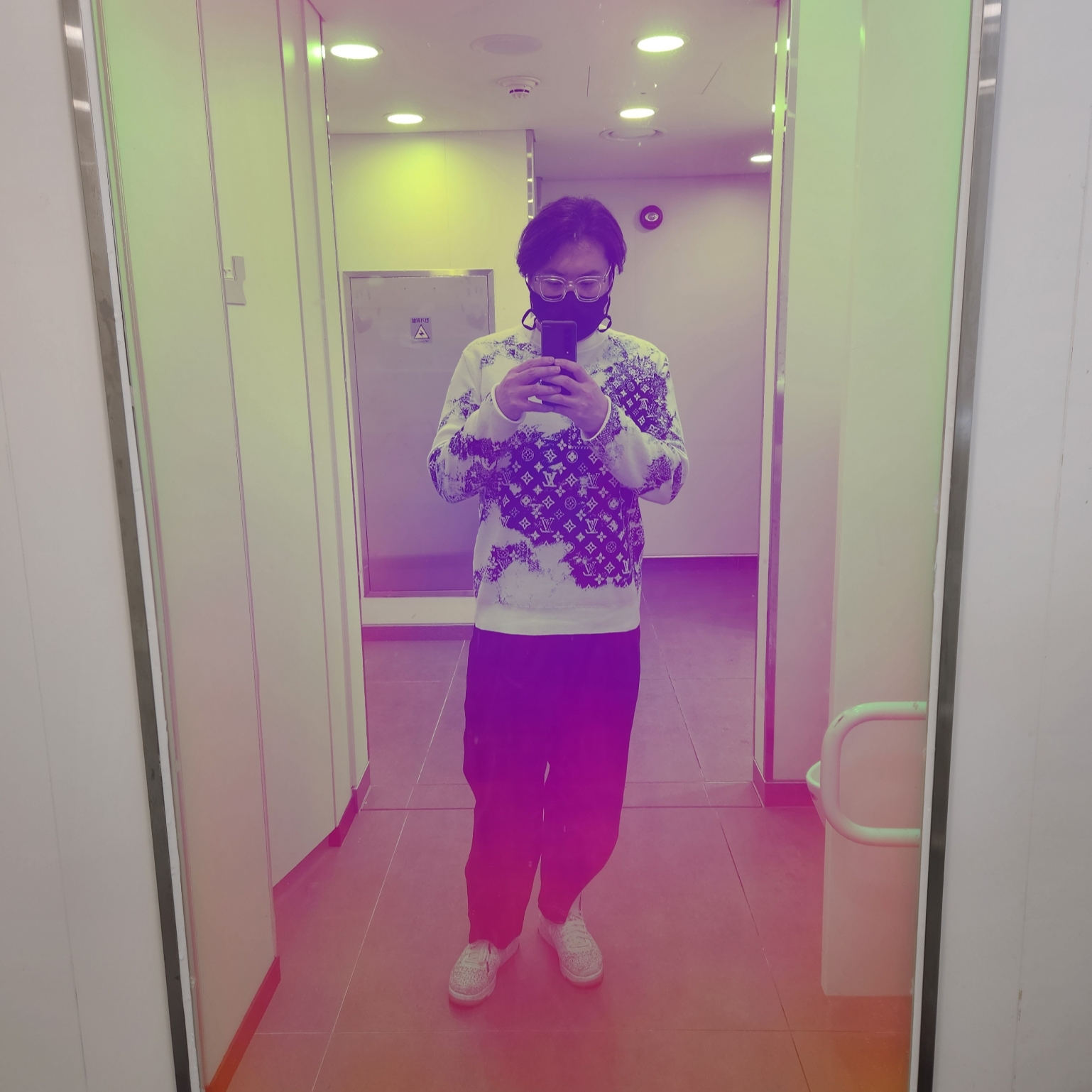 djafro (@afro.company) 님의 게시물 | KREAM