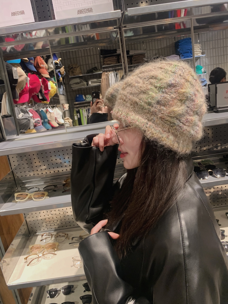 윤코기 (@iluvyhy) 님의 게시물 | KREAM