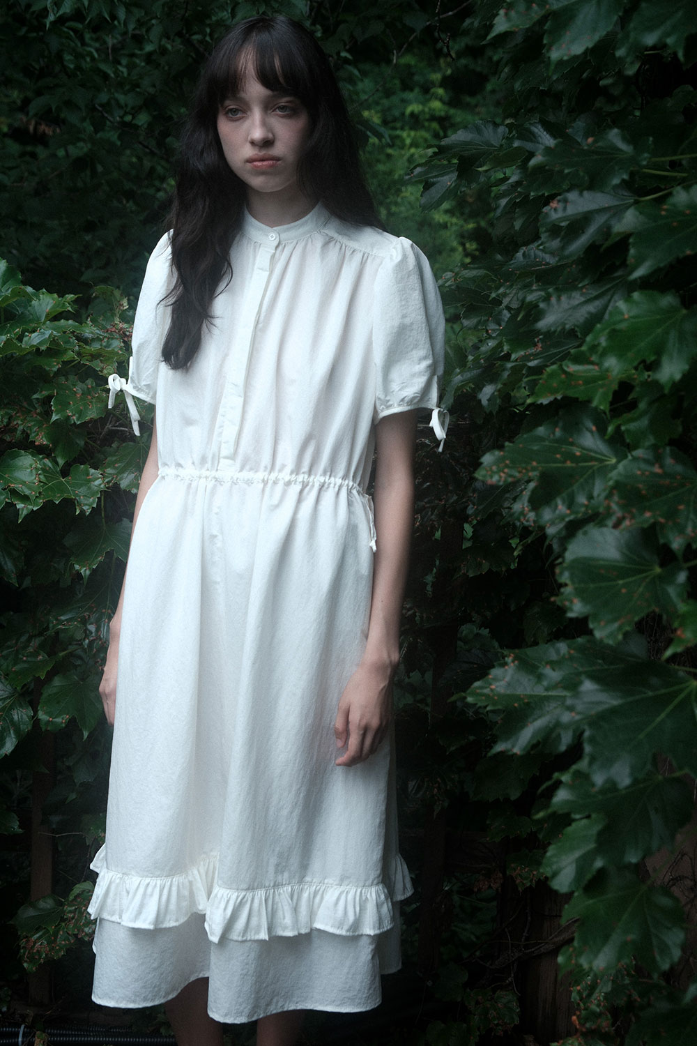 생긴스튜디오 로맨틱 셔링 드레스 화이트 | Saenginstudios | KREAM