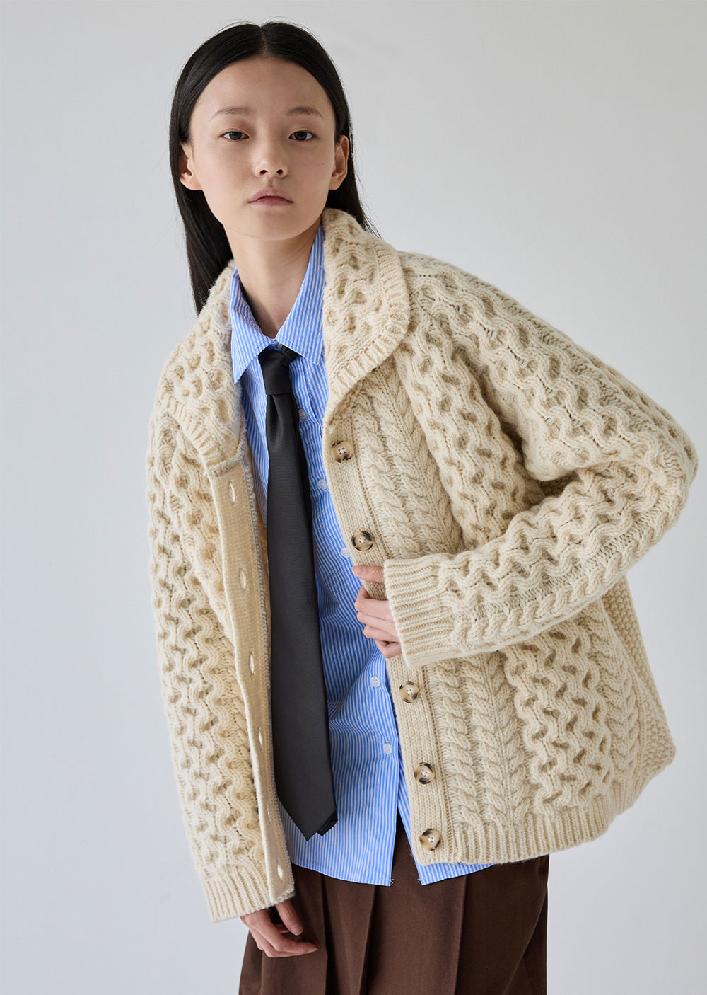 생긴스튜디오 셔틀랜드 퓨어 울 가디건 크림 | Saenginstudios | KREAM