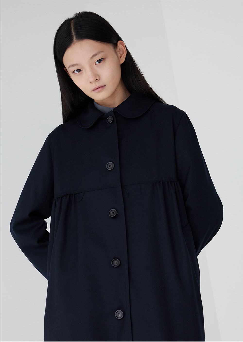 생긴스튜디오 셔링 하프 트렌츠 코트 네이비 | Saenginstudios | KREAM