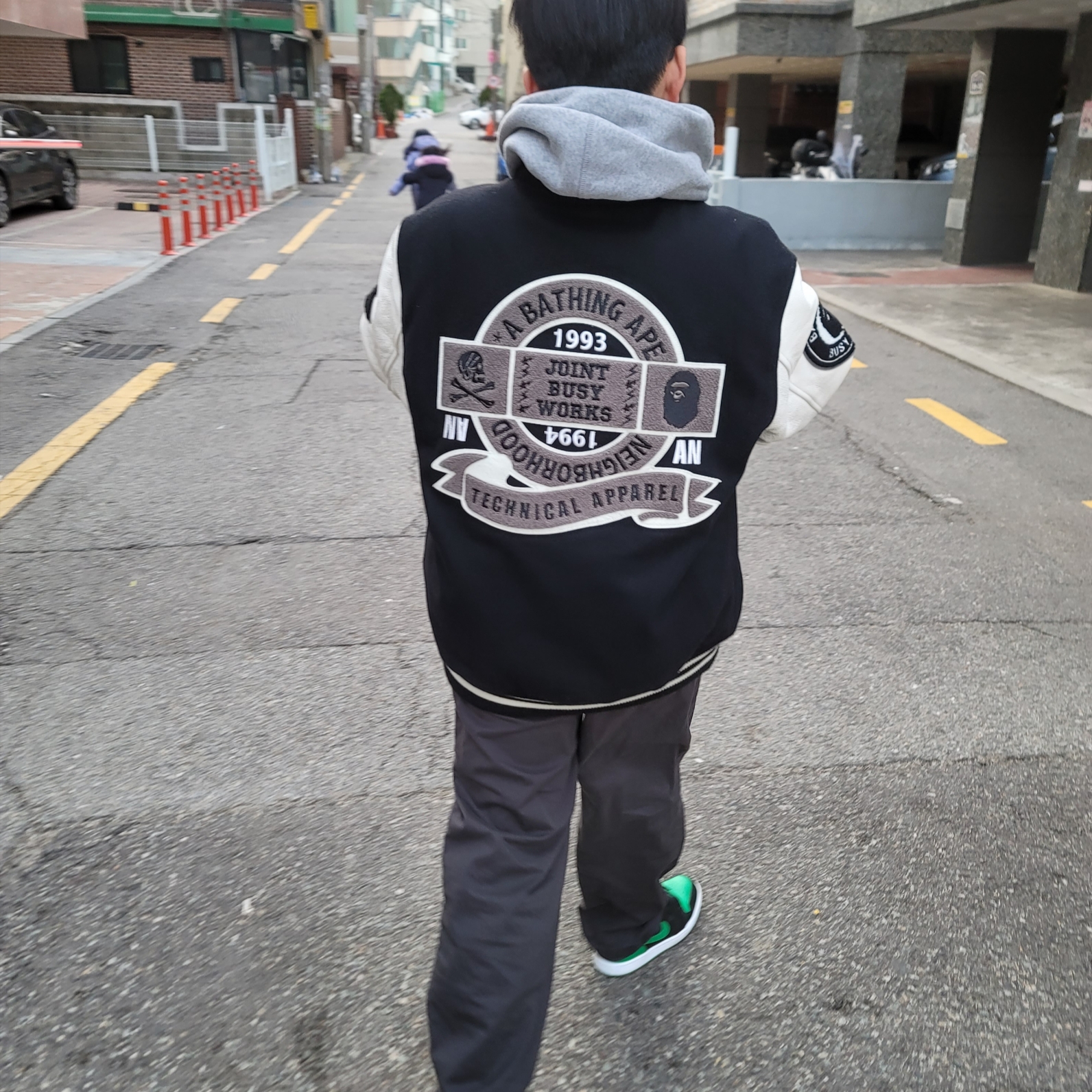 LU TAO WEN (@taowen) 님의 게시물 | KREAM