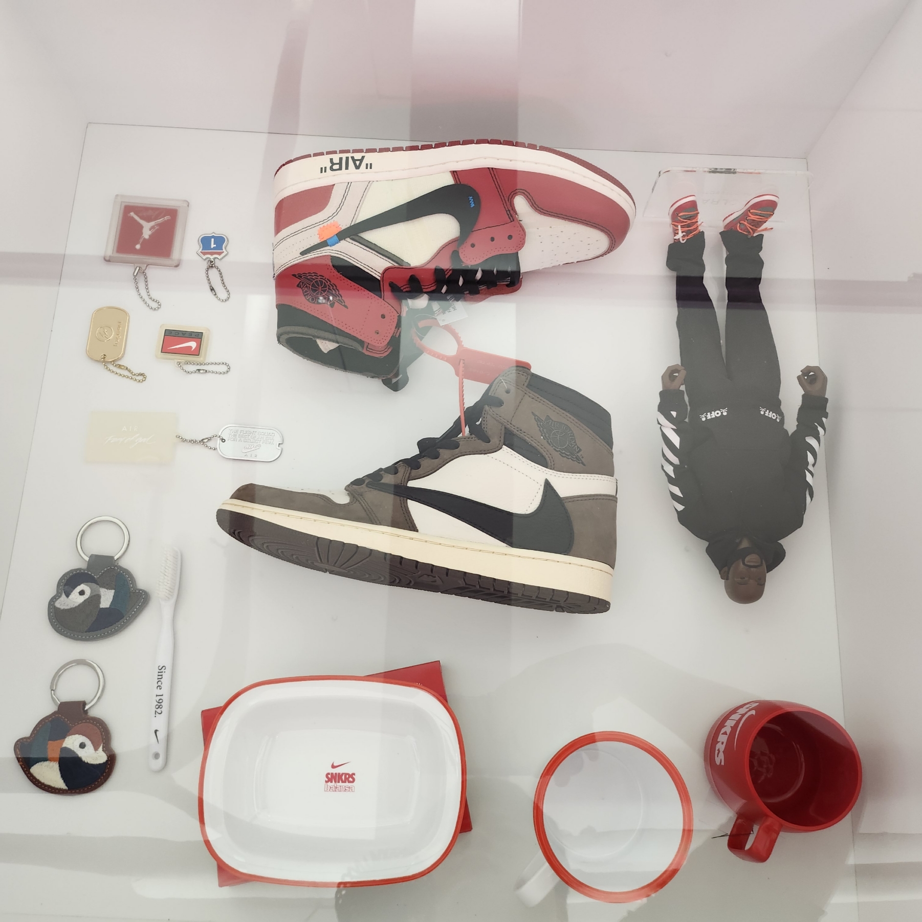 여름 SNKRS 스캇 | KREAM