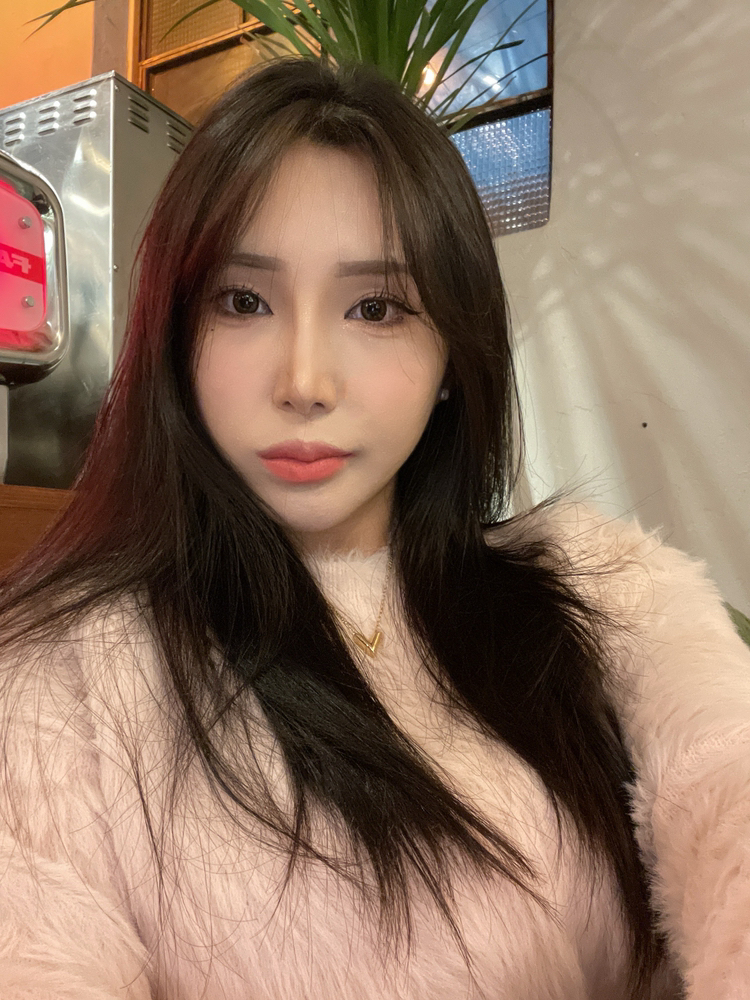 🎀 (@0velve) 님의 게시물 | KREAM