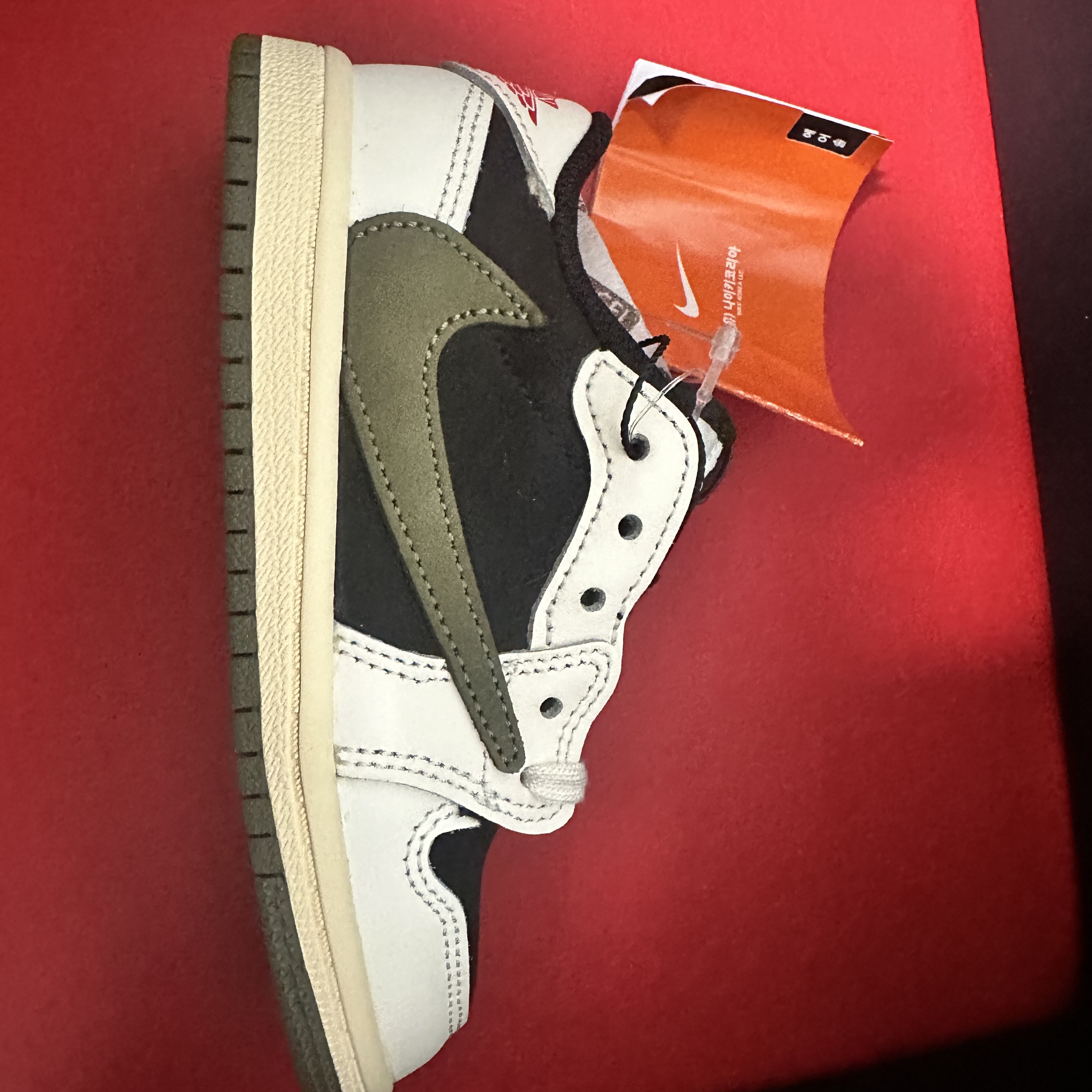 뿅 (@overrrun) 님의 게시물 | KREAM