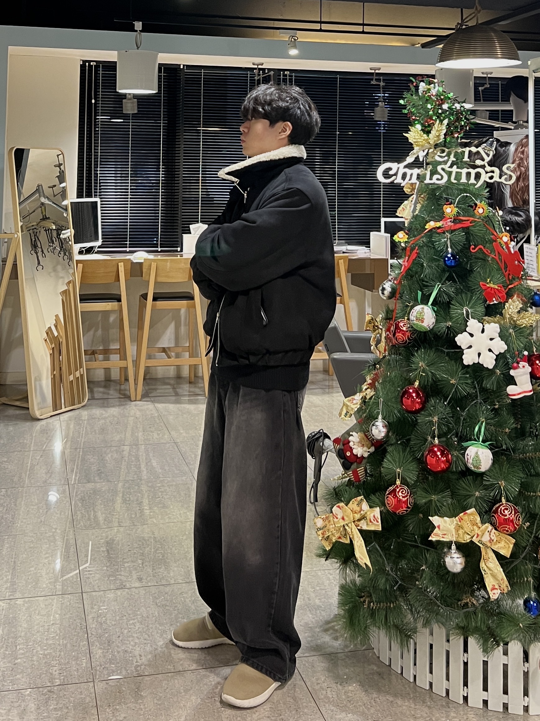 문유어 (@moonyour) 님의 게시물 | KREAM