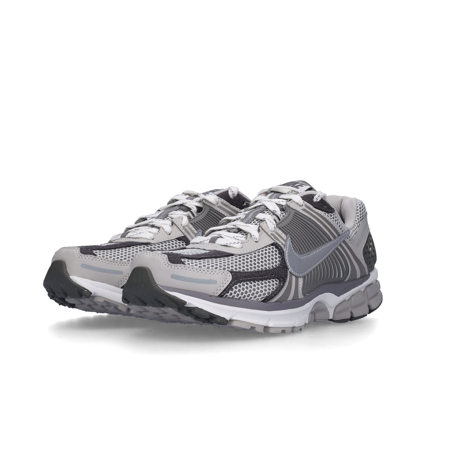 나이키 줌 보메로 5 프리미엄 라이트 아이언 오어 앤 플랫 퓨터 | KREAM