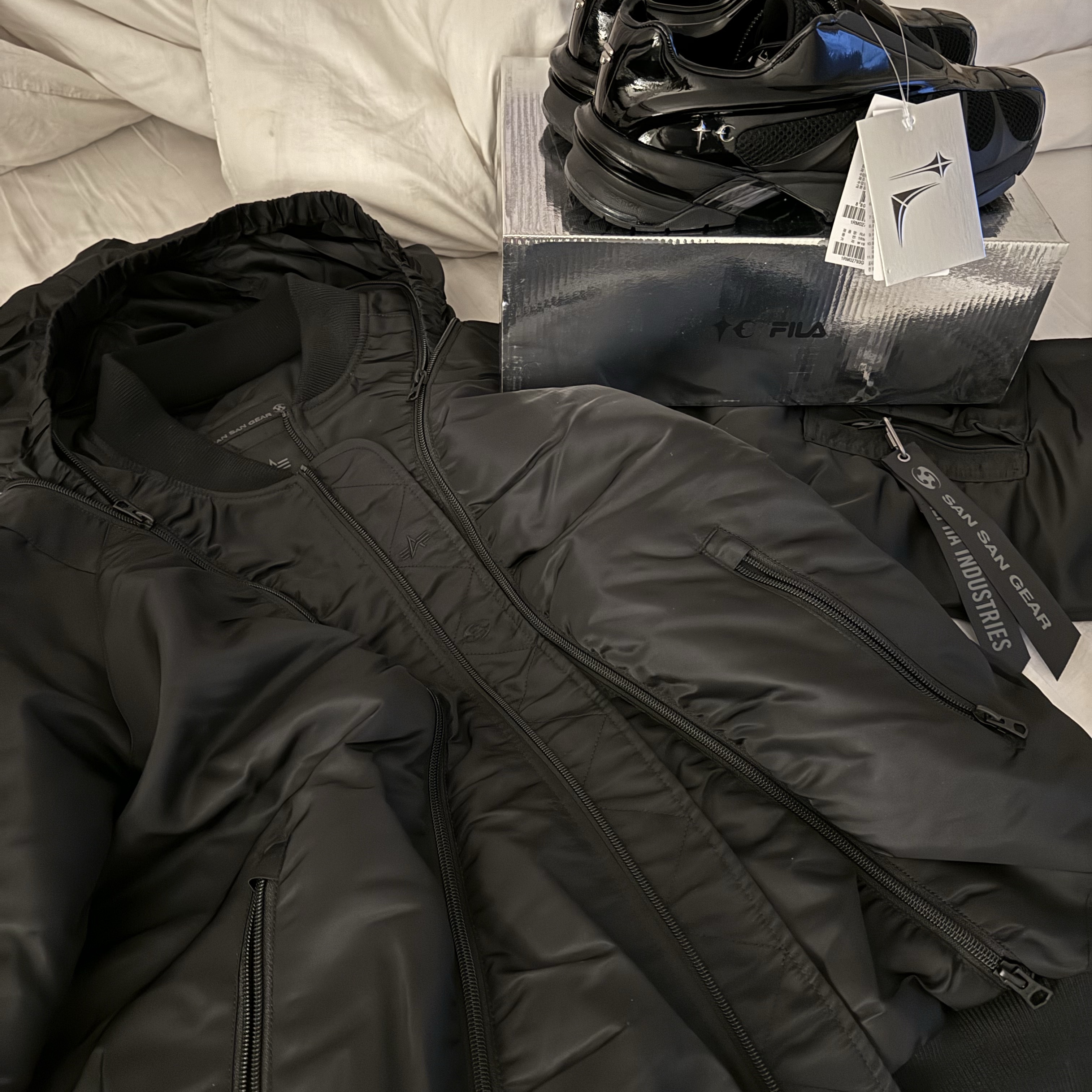 junpars (@jun_young_e) 님의 게시물 | KREAM