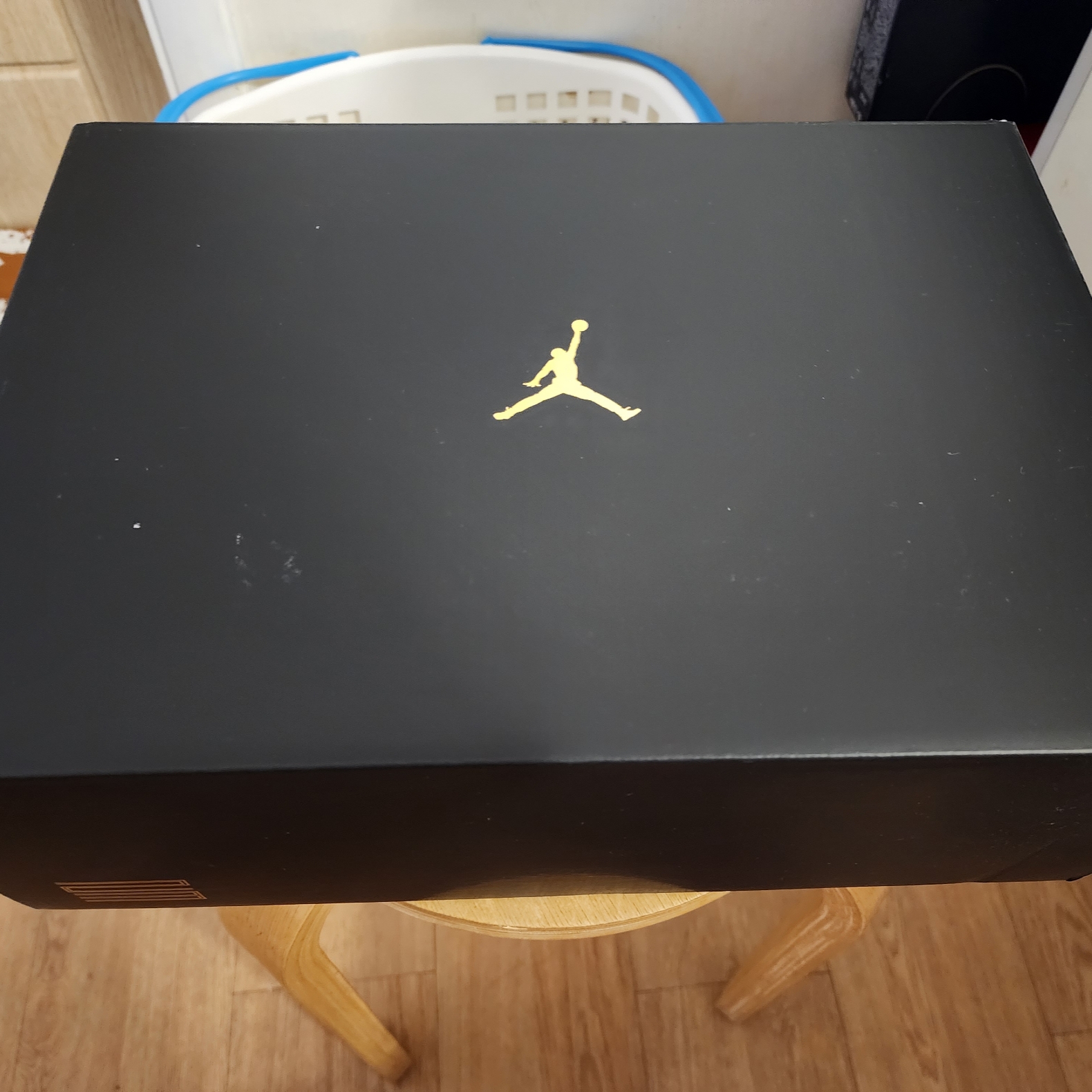 조던11 그래티튜드 | KREAM