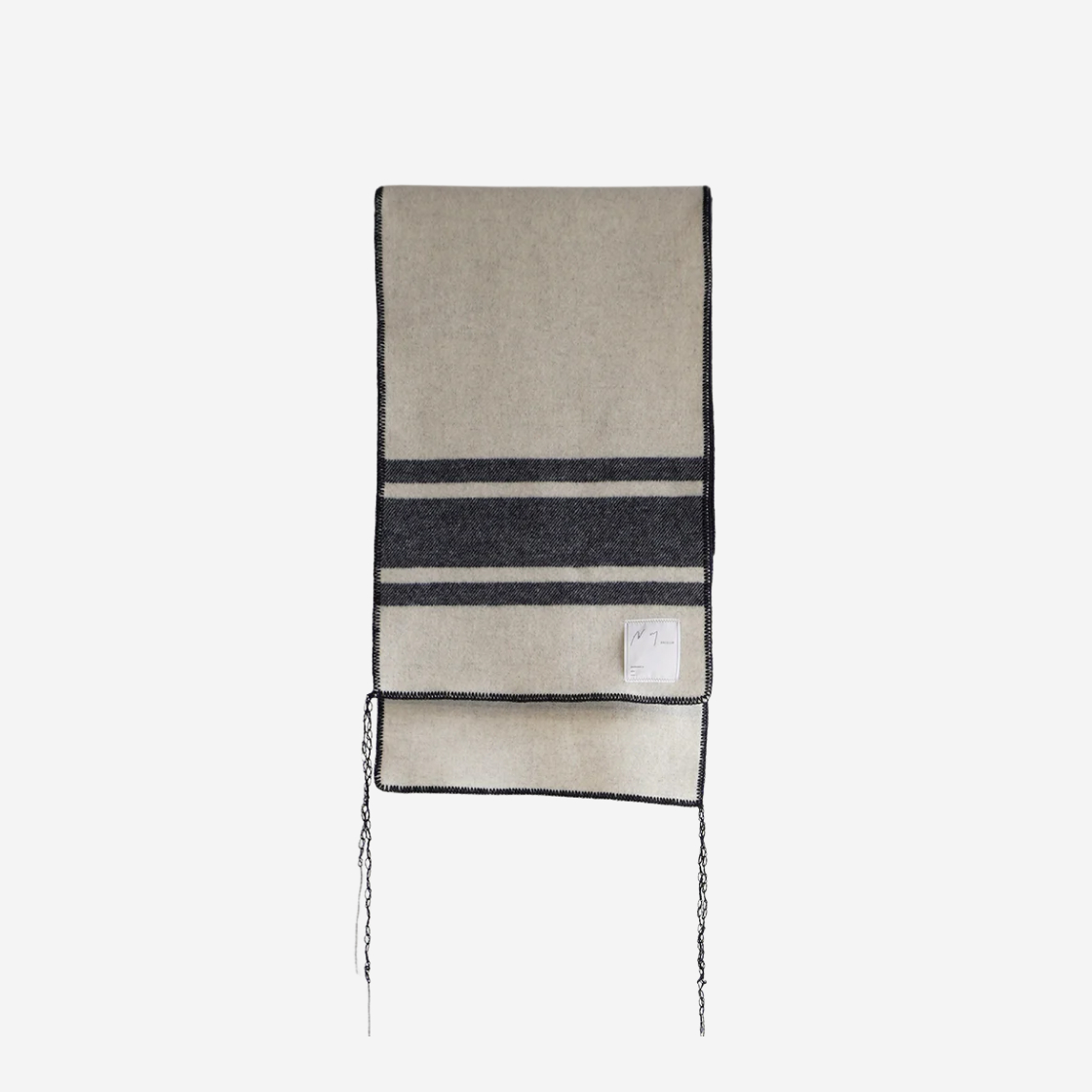 안셀름 울 블랭킷 스카프 라이트 그레이 네이비 | Ancellm | KREAM