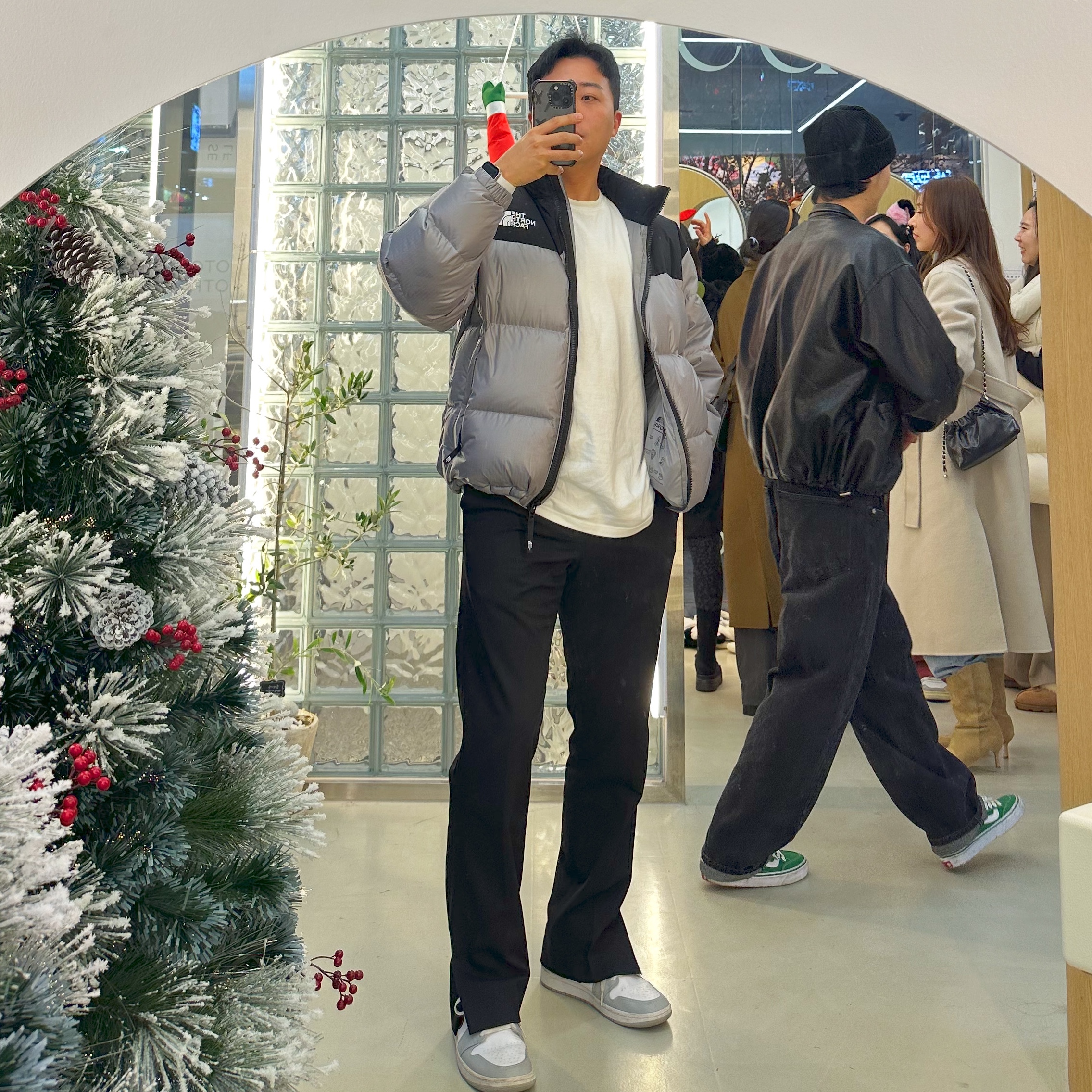 클스마스 분위기👍 | KREAM