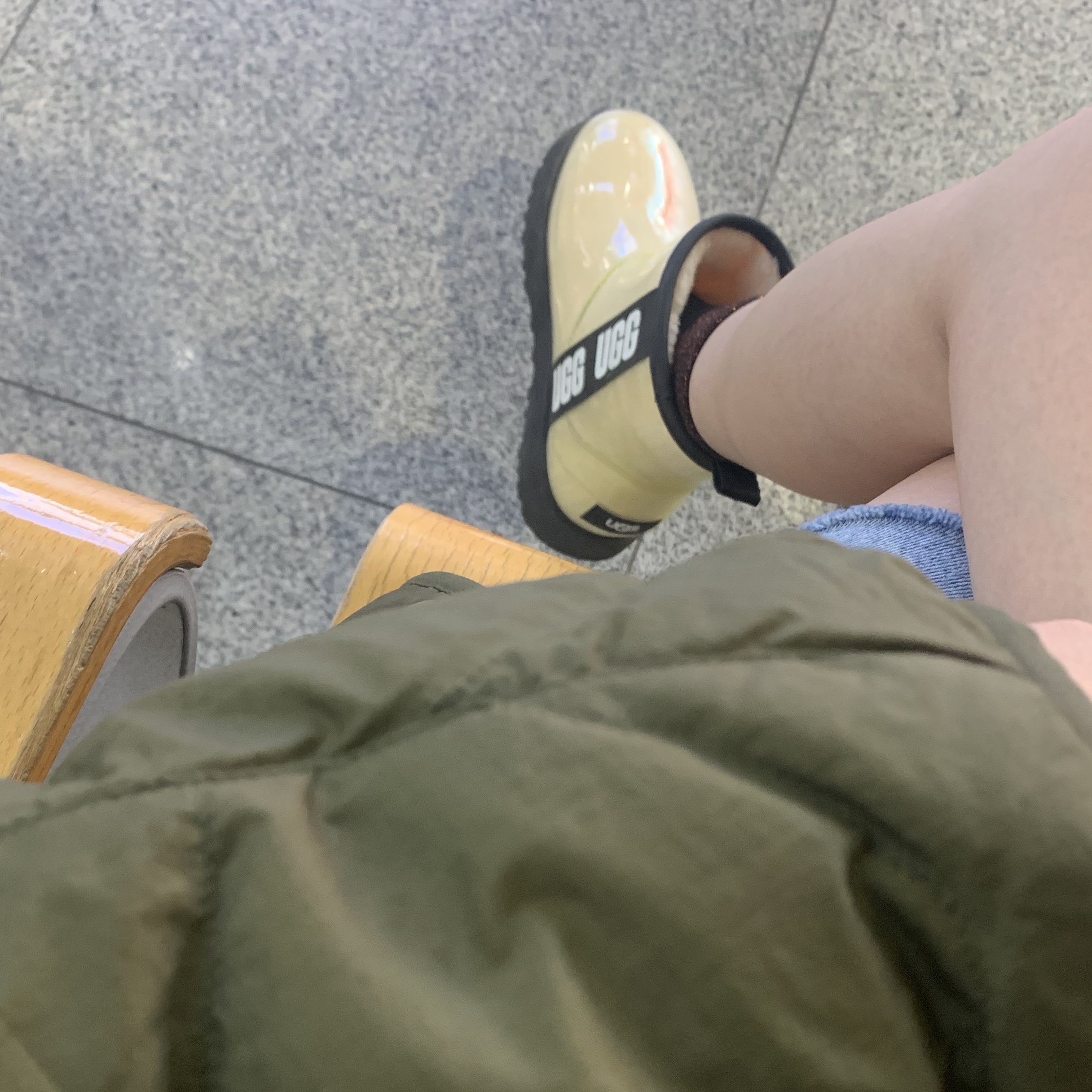 momo (@momo_oaa) 님의 게시물 | KREAM