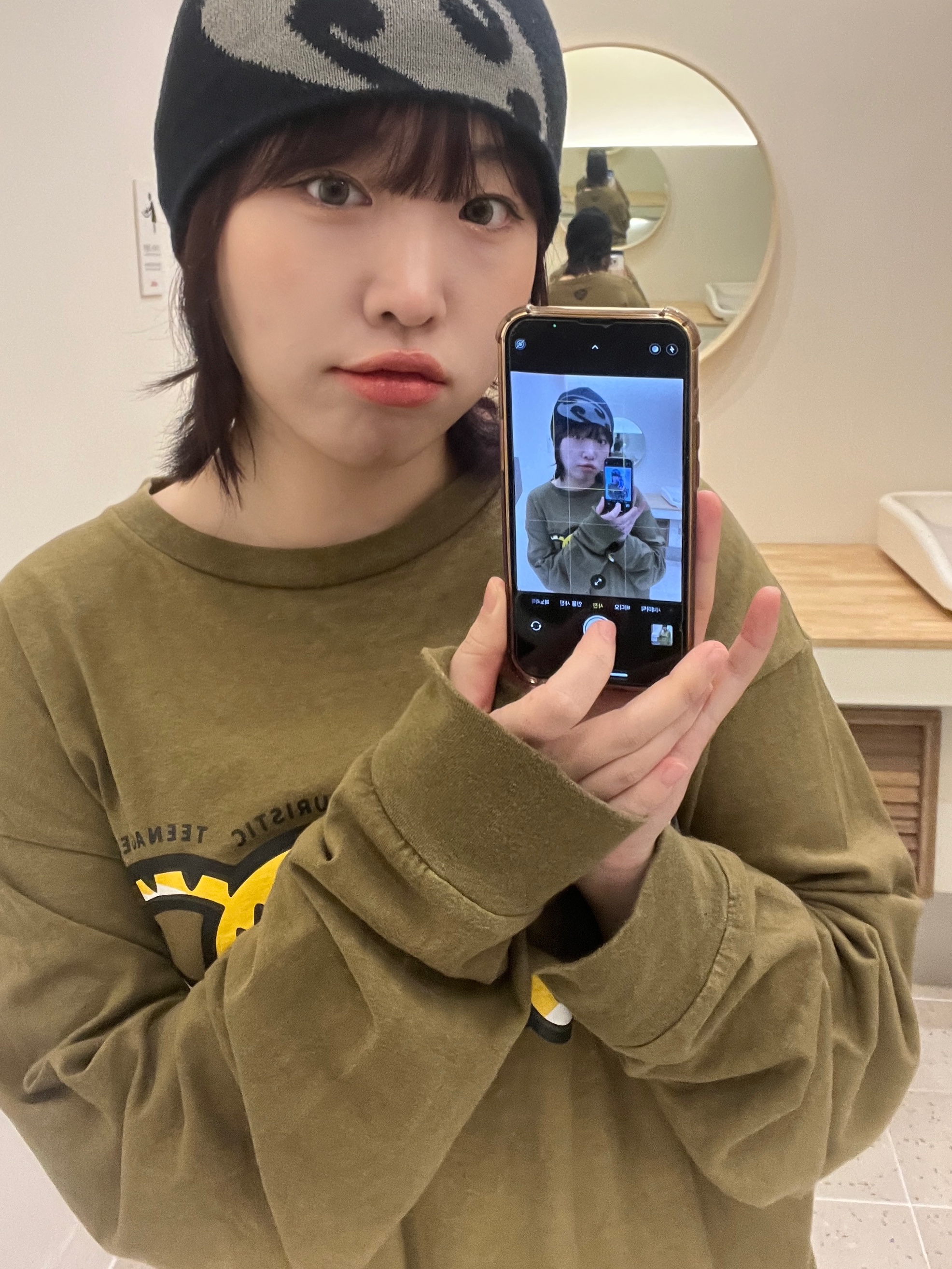 (@y_dam_i) 님의 게시물 | KREAM