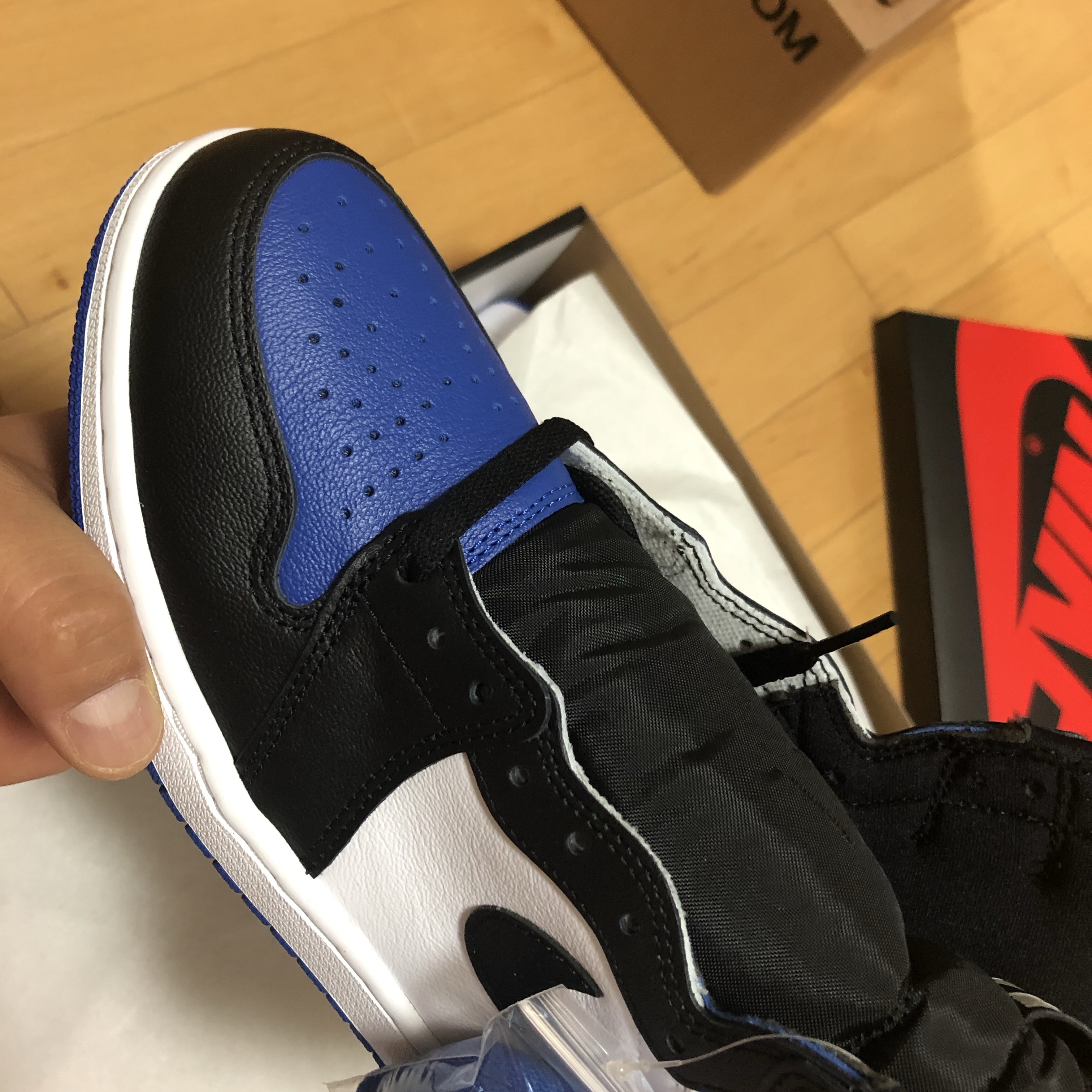 스바 (@seuba1) 님의 게시물 | KREAM