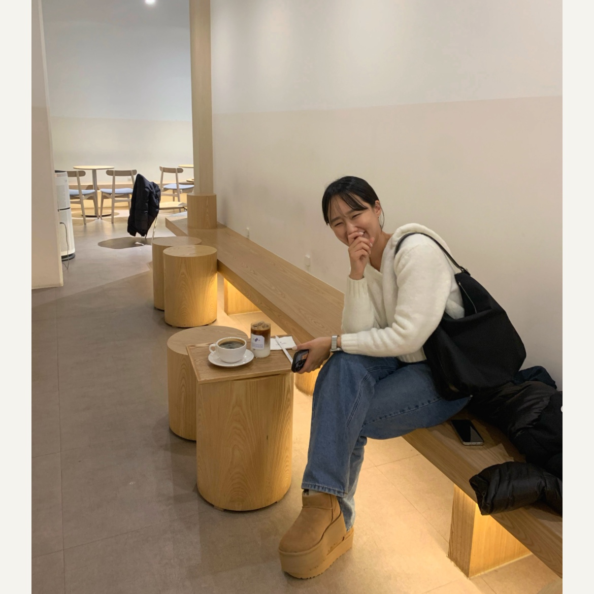 냥이야 밥먹댜 From H 님의 게시물 Kream