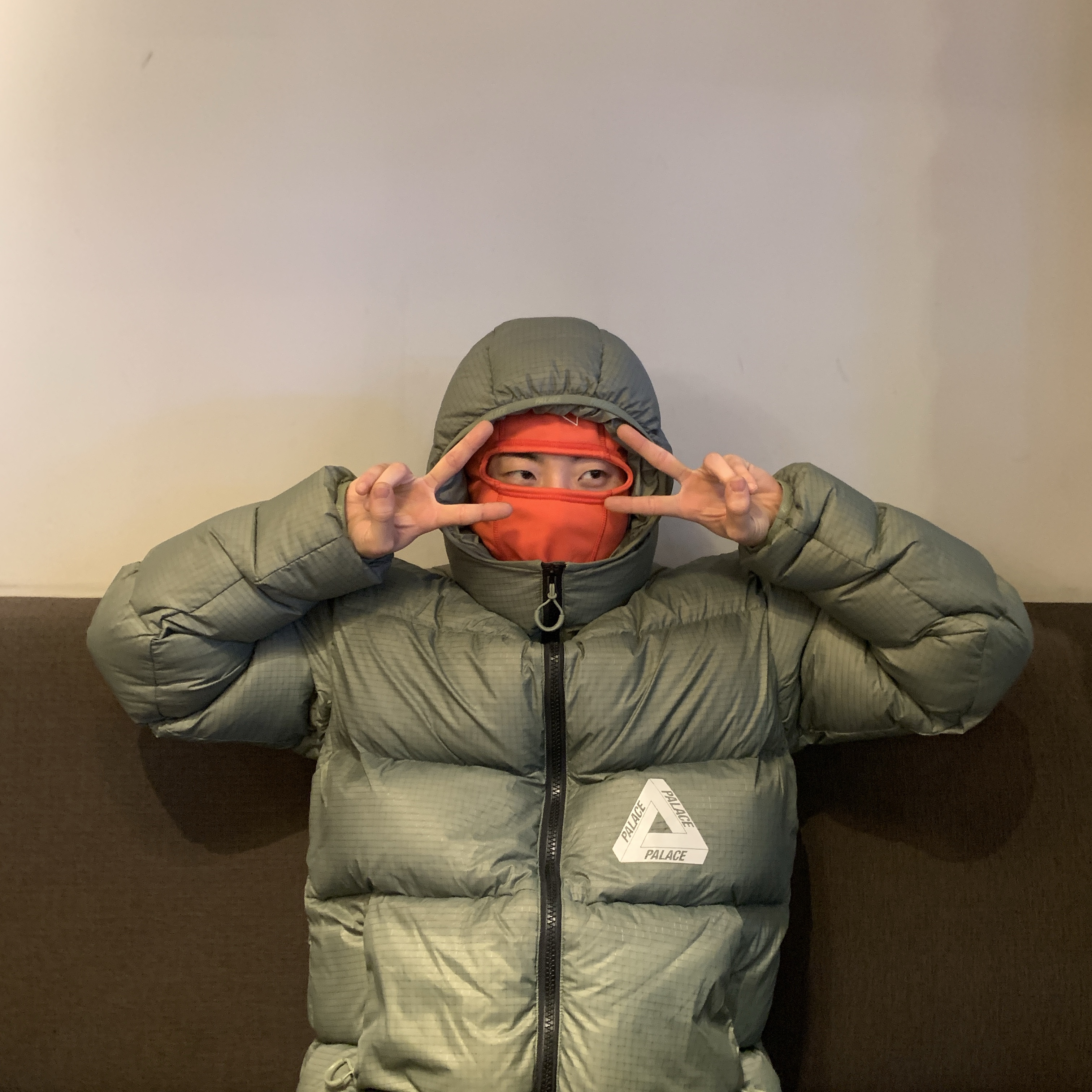 (@go.caine) 님의 게시물 | KREAM