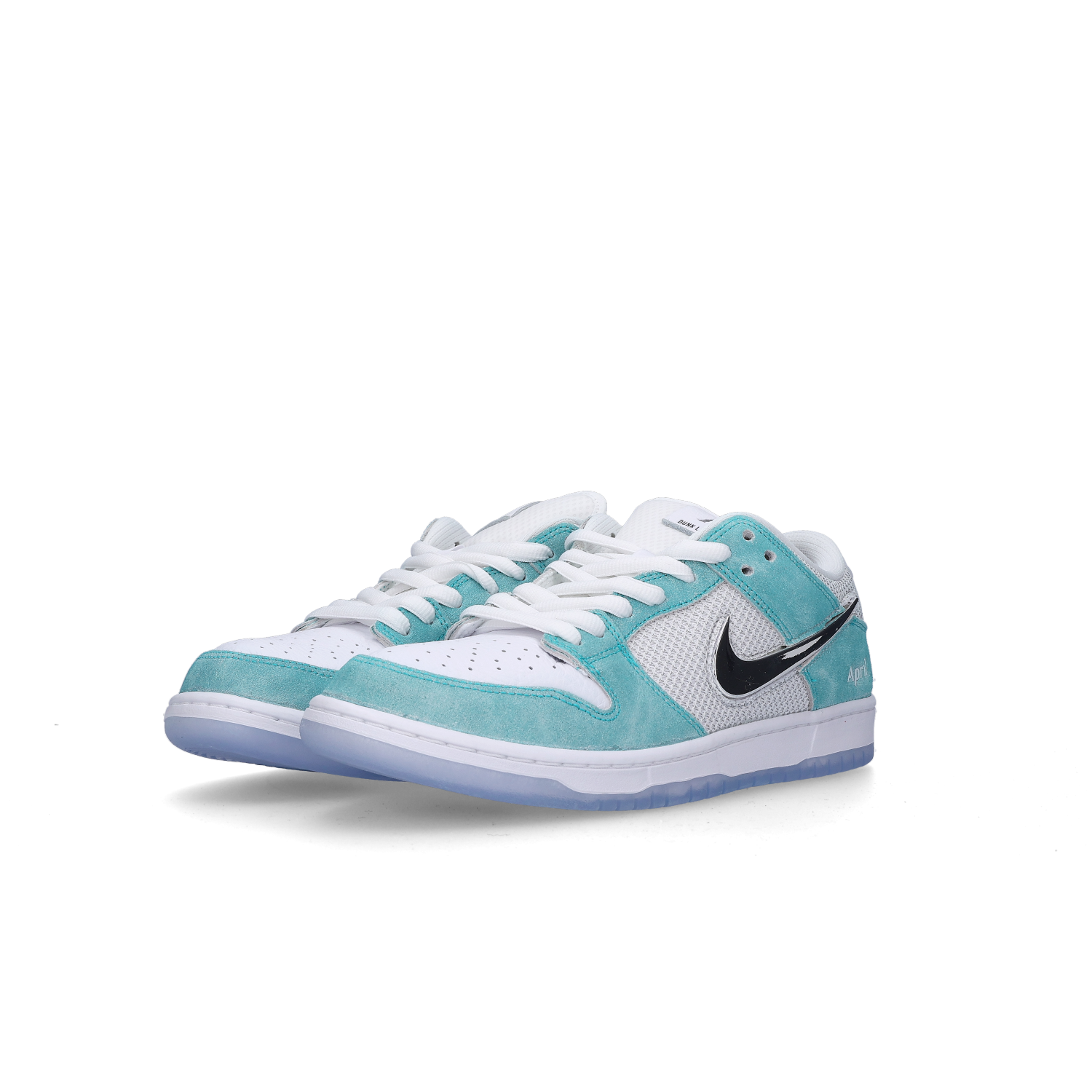 나이키 x 에이프릴 스케이트보드 SB 덩크 로우 프로 QS 레이서 블루 메탈릭 실버 | KREAM