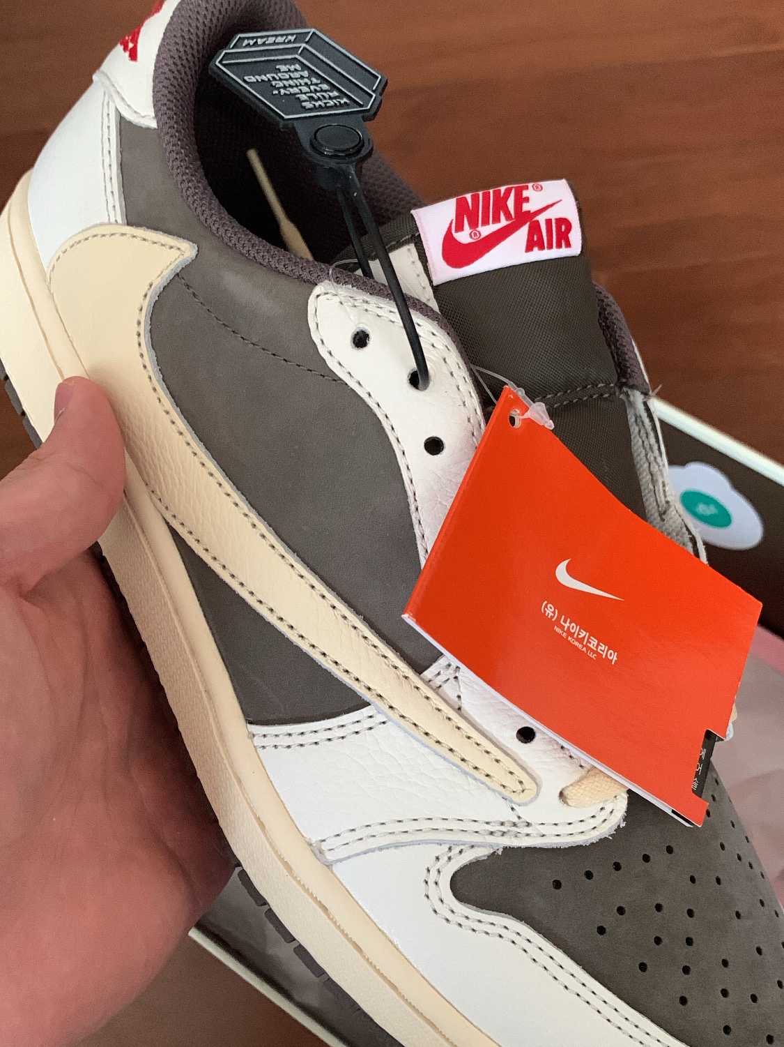 석 (@mmm0429) 님의 게시물 | KREAM