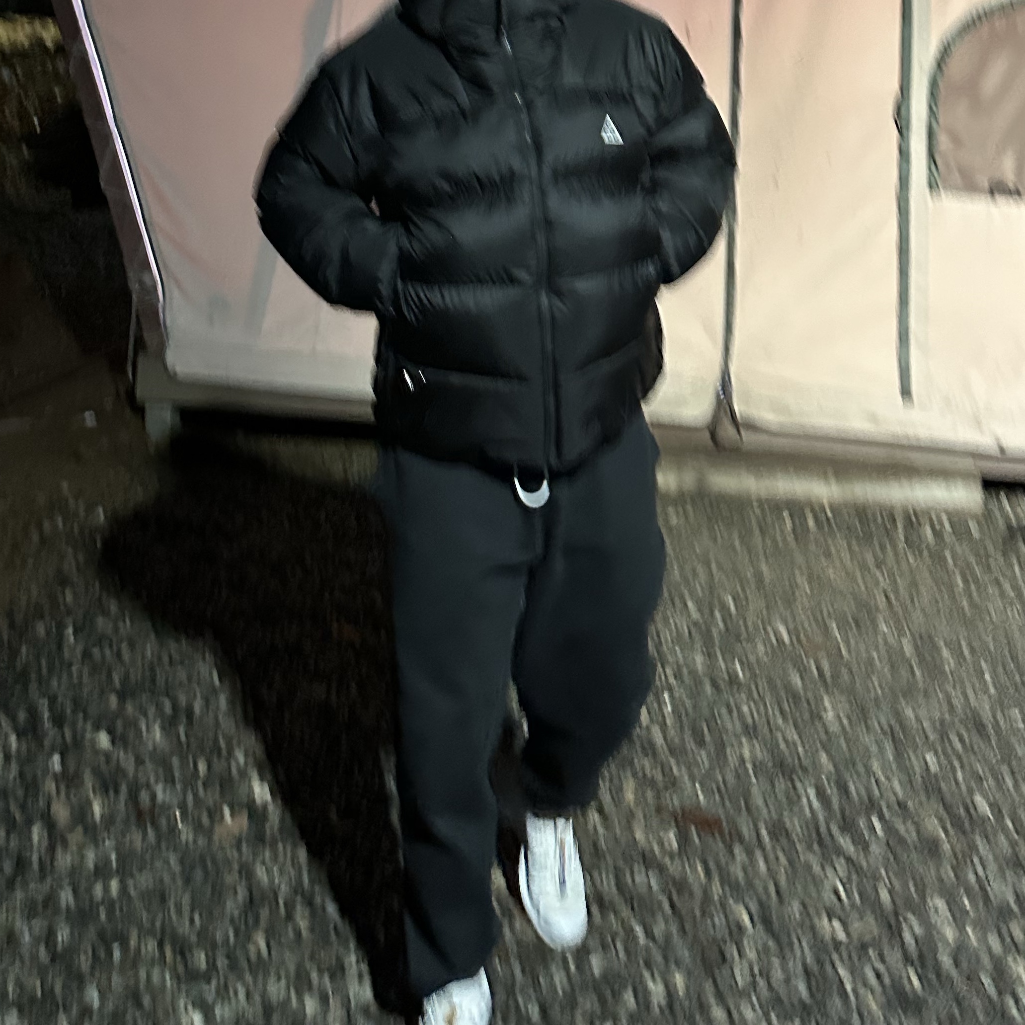 노익스플로이드 (@00yyy) 님의 게시물 | KREAM