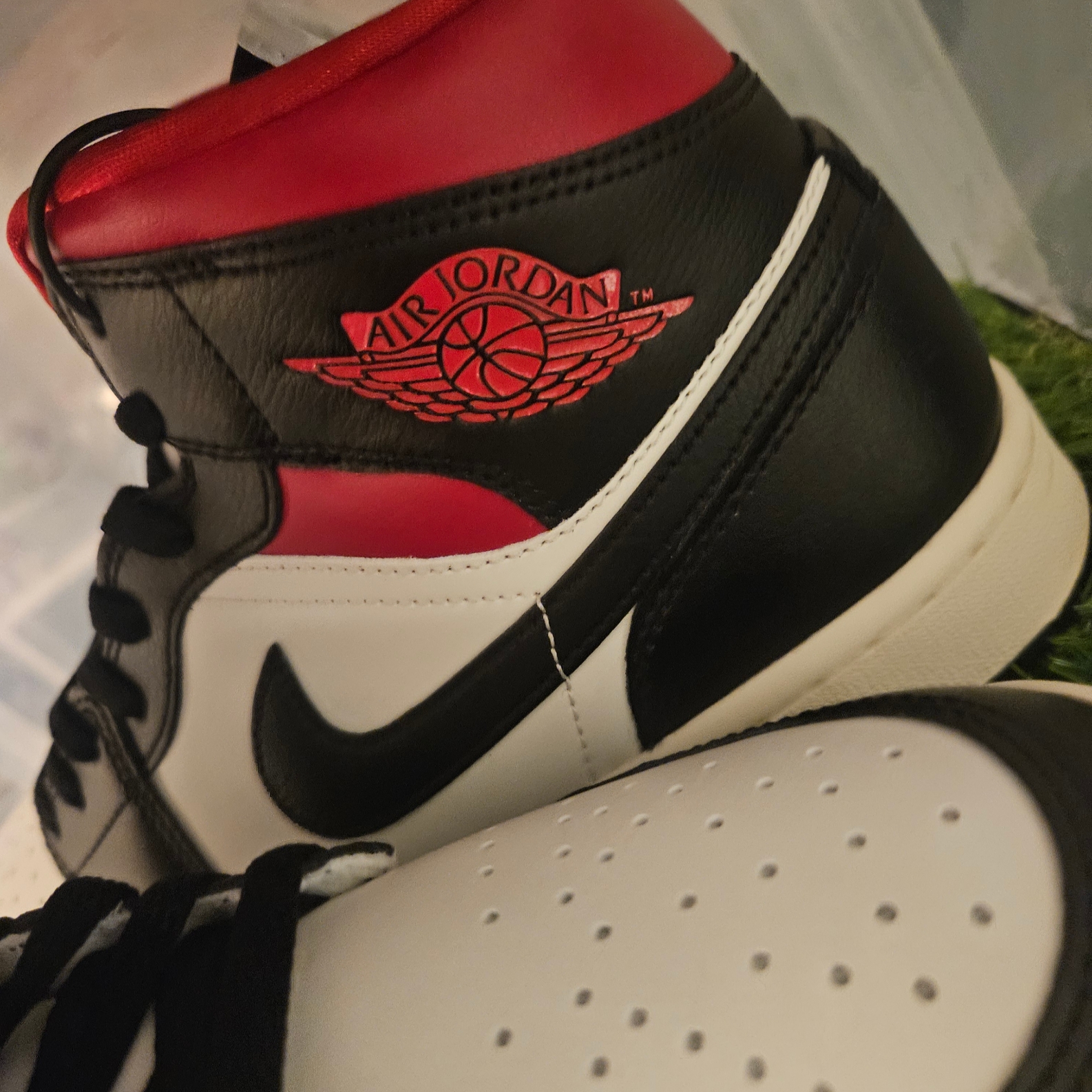 (@peaceday24) 님의 게시물 | KREAM